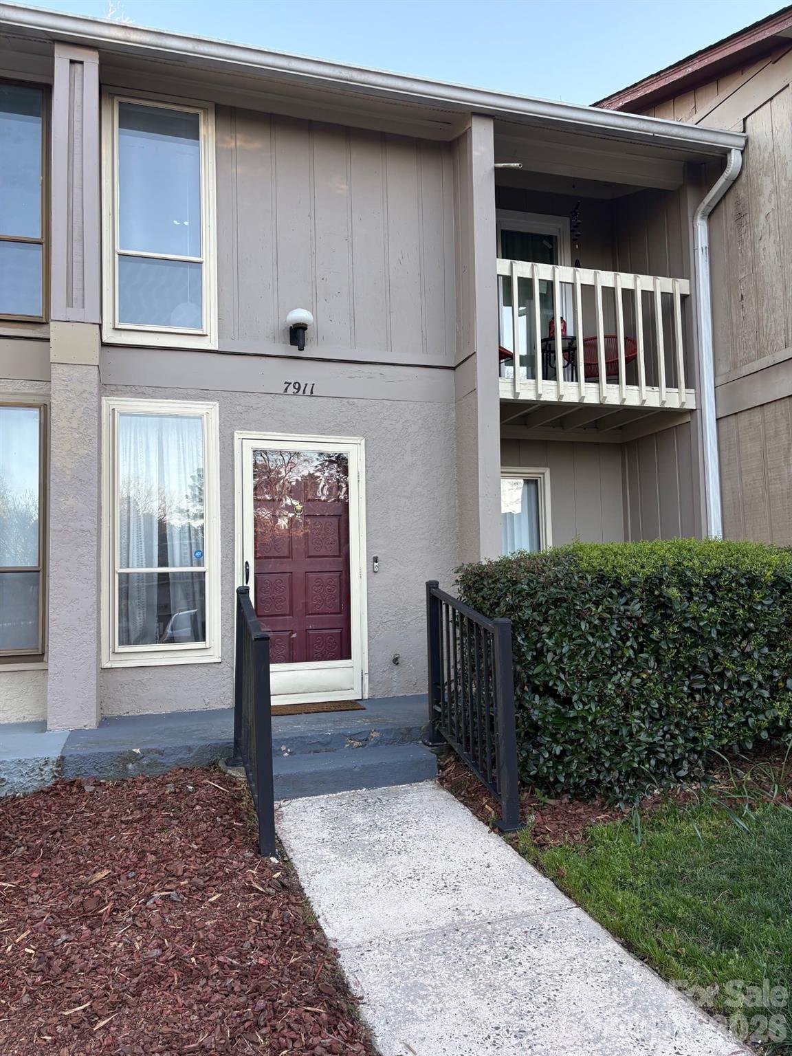 Photo 3 of 7911 Charter Oak Lane, Charlotte, NC