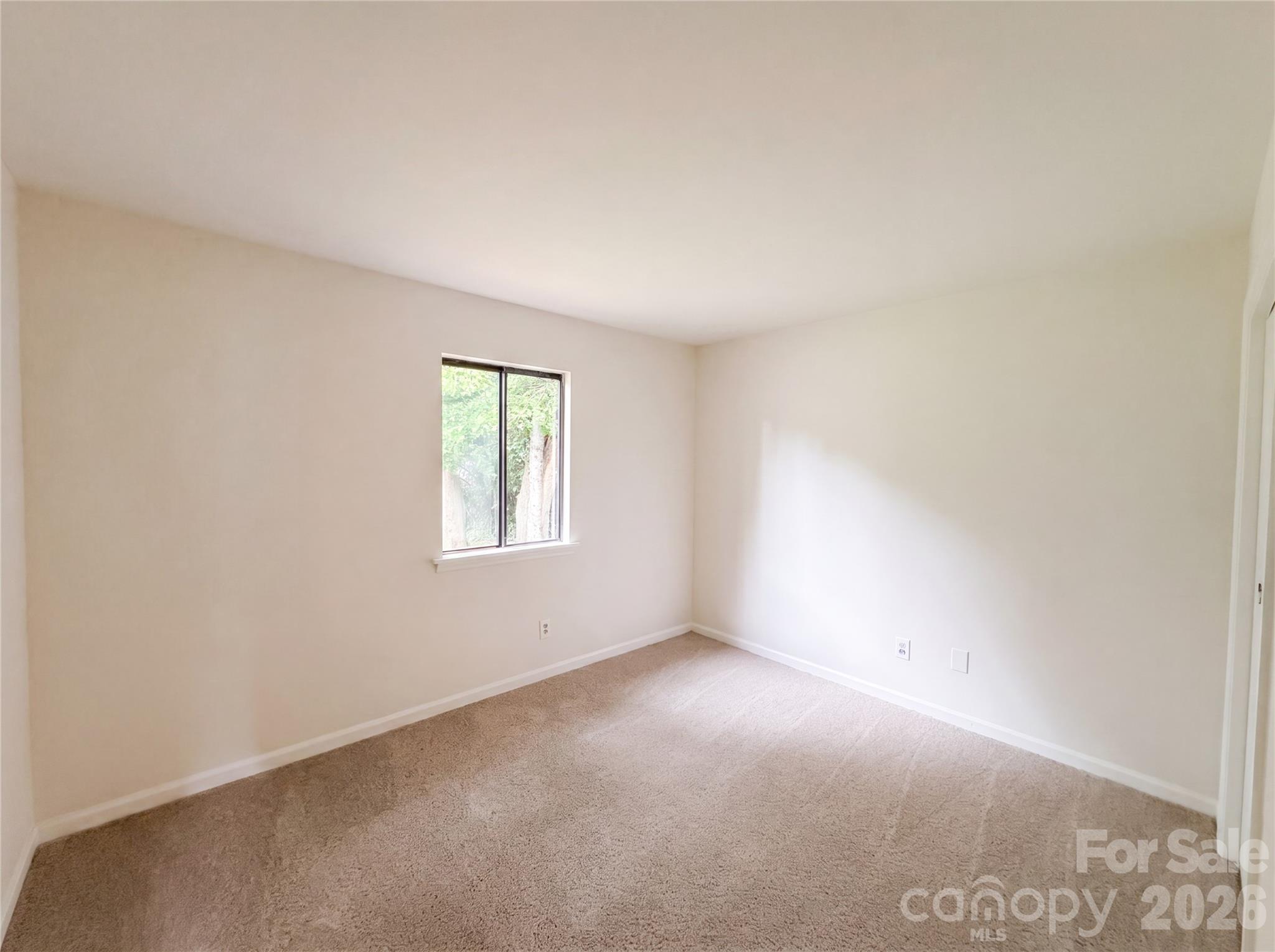 Photo 11 of 10015 Garth Wood Road, Charlotte, NC