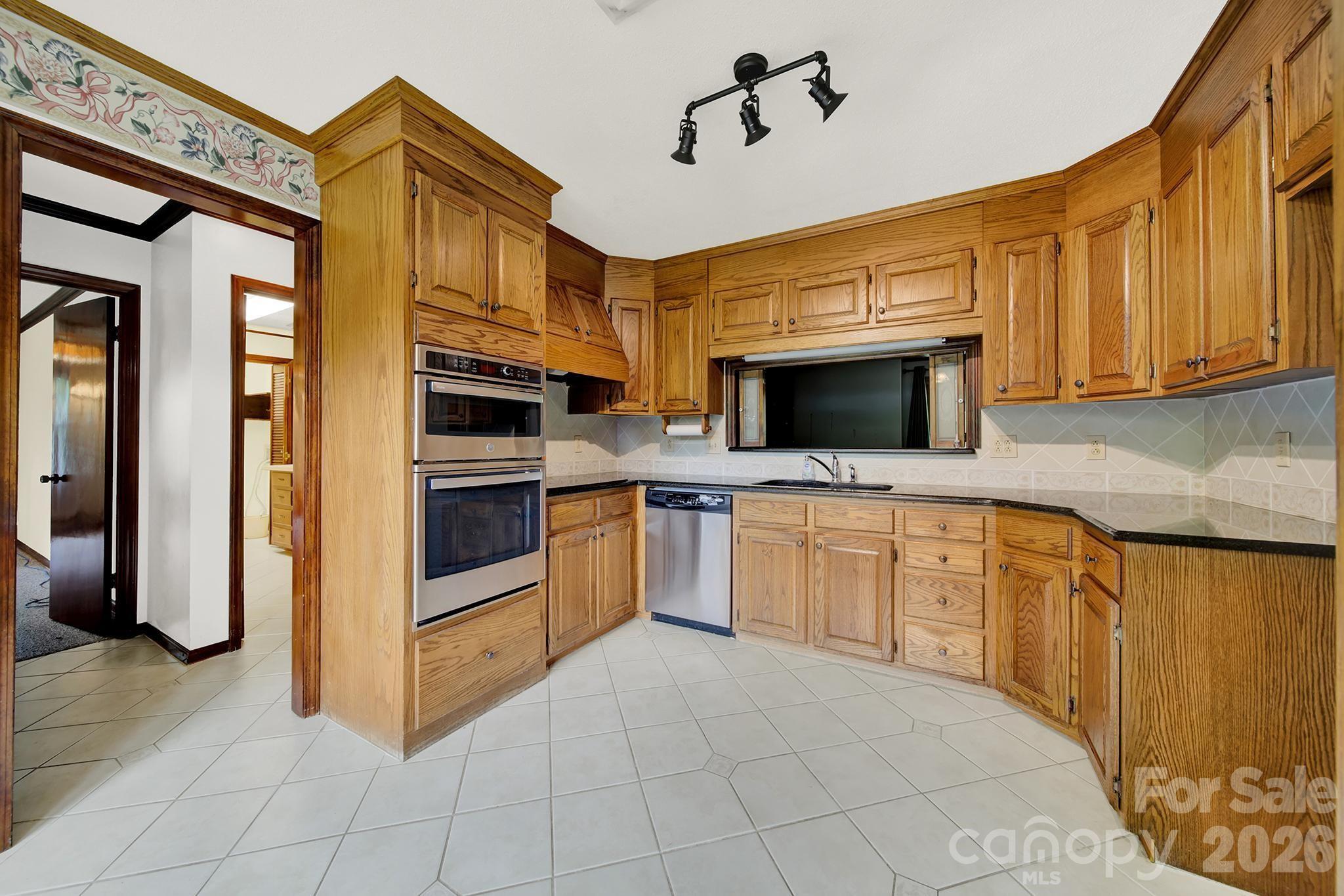 5913 Tom Query Road, Charlotte, NC - photo 11 of 48
