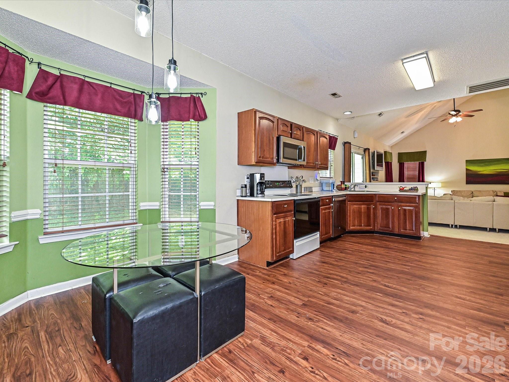 Home for sale at 6719 Reedy Creek Road, Charlotte, NC — photo 7 of 36