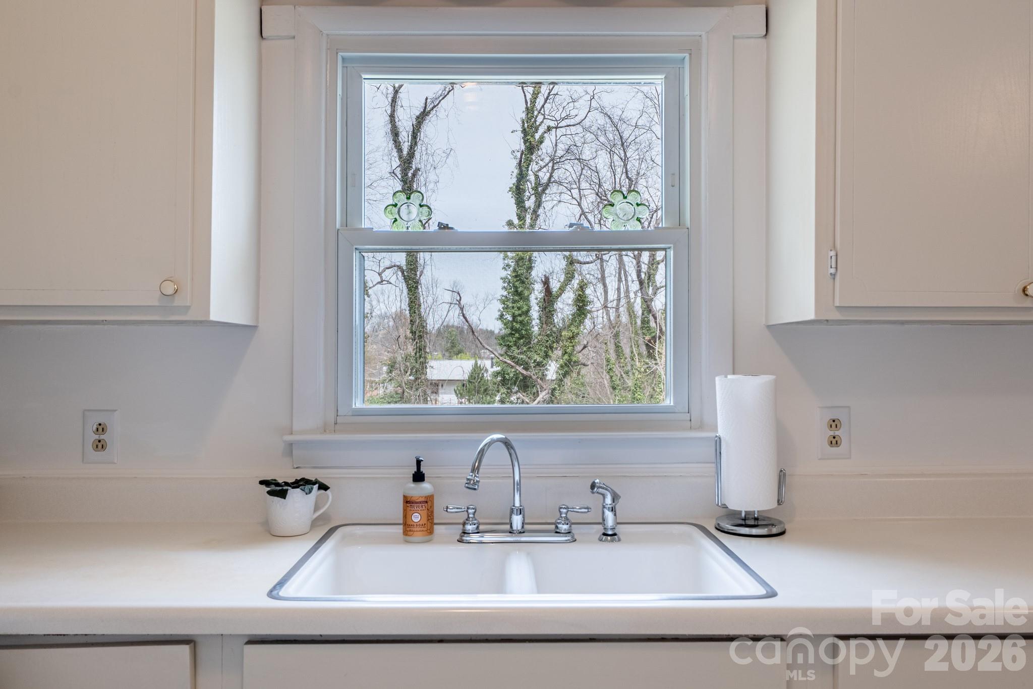 56 Skyview Terrace, Asheville, NC - photo 16 of 49