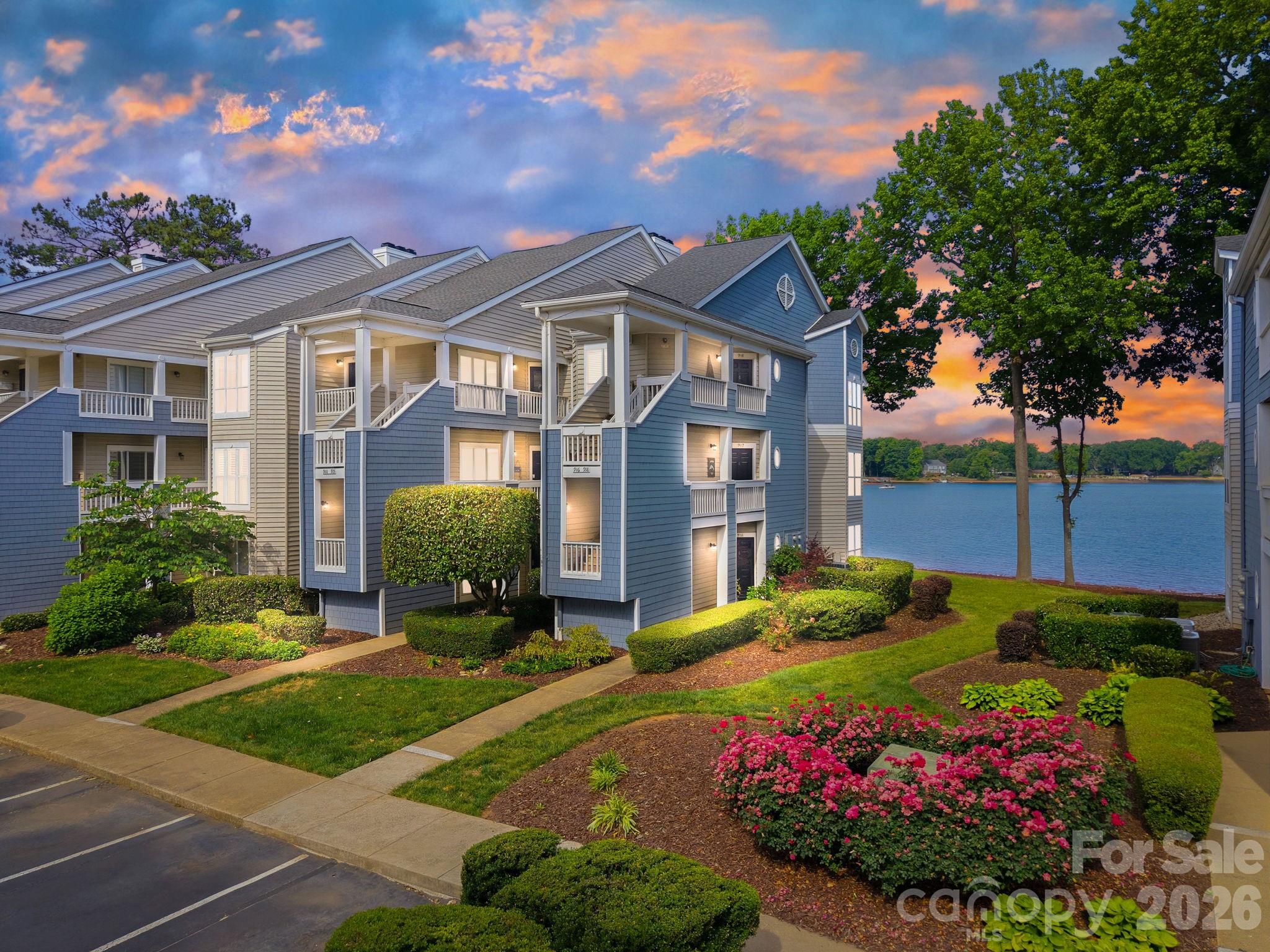 Exterior of 913 Southwest Drive, Davidson, NC