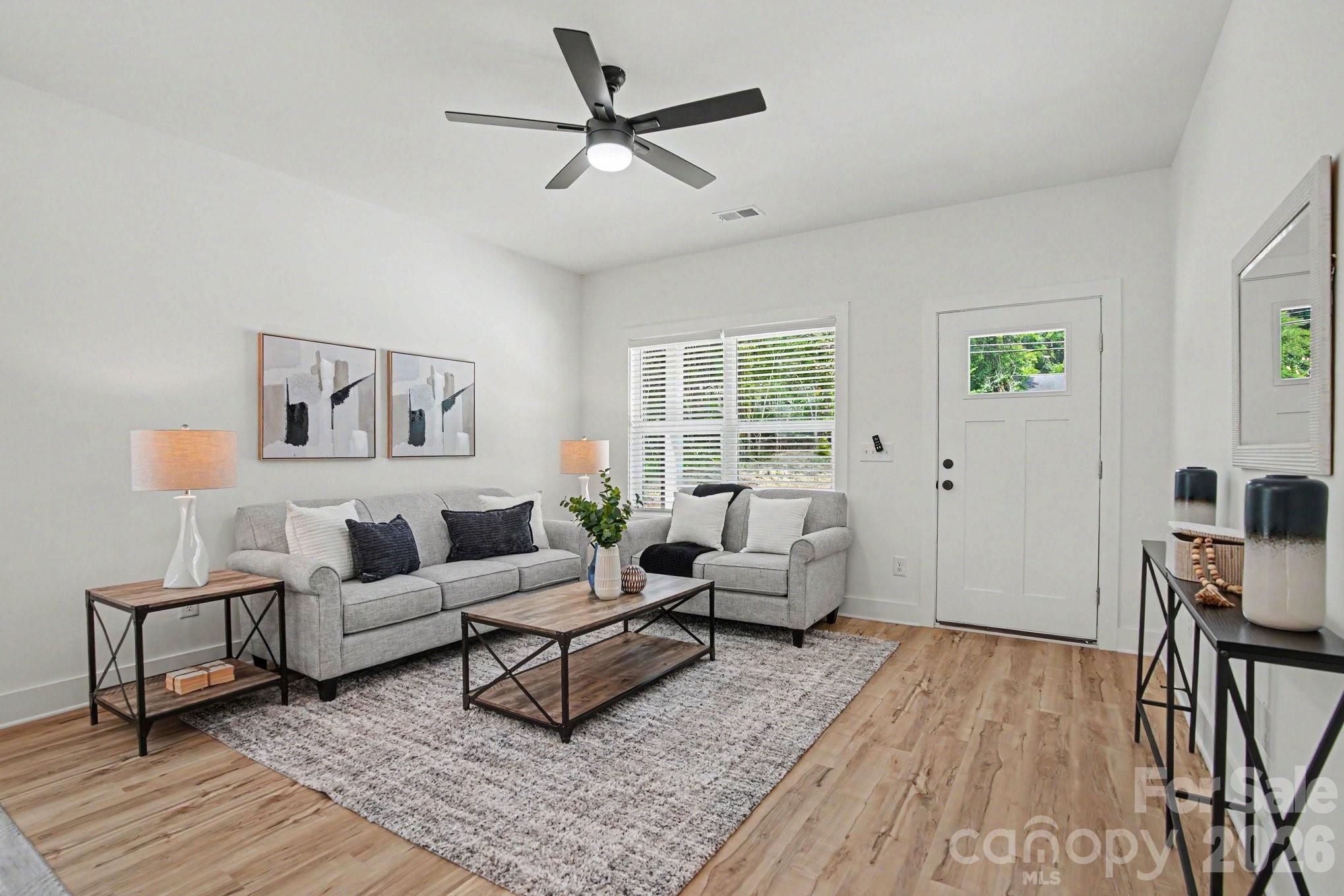1101 Rogers Lake Road, Kannapolis, NC - photo 2 of 16