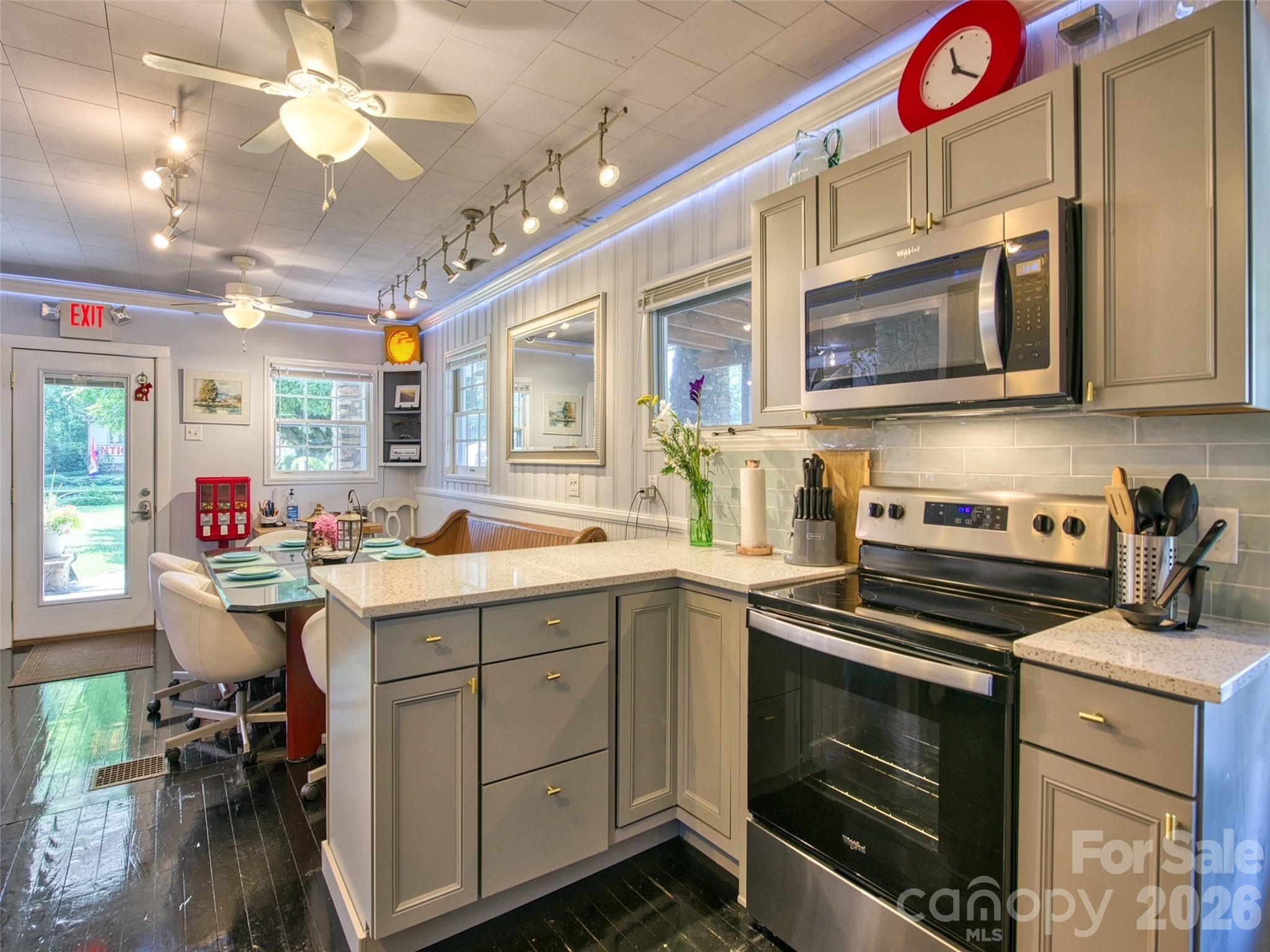 24 Belle Meade Drive, Waynesville, NC - photo 6 of 33