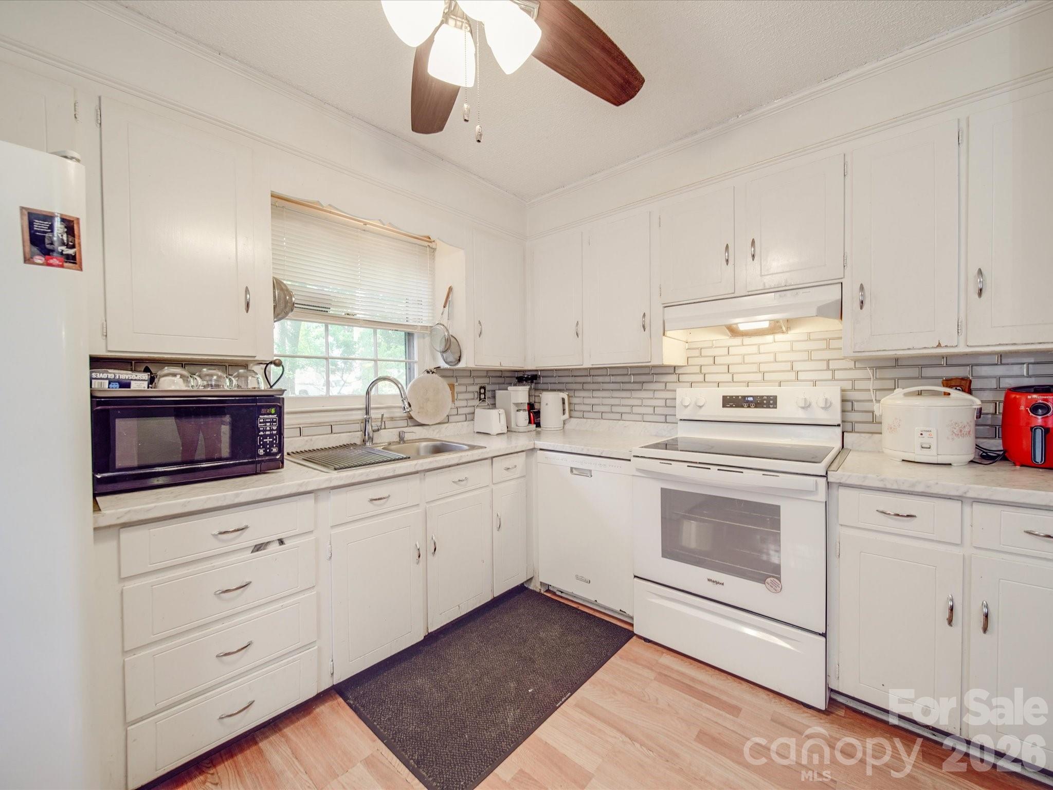 Photo 13 of 6820 Elm Forest Drive, Charlotte, NC
