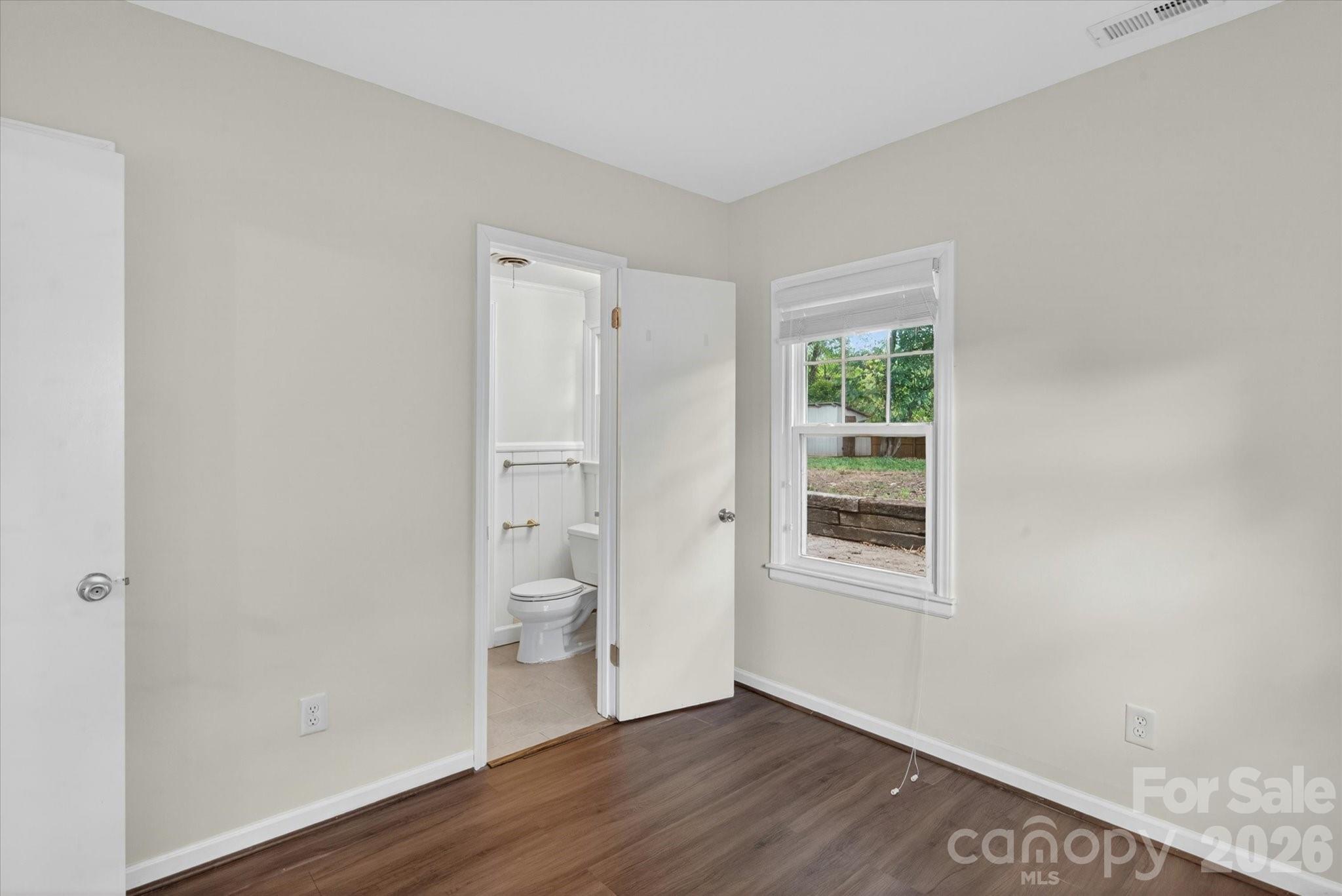 6912 Woodstock Drive, Charlotte, NC - photo 24 of 31