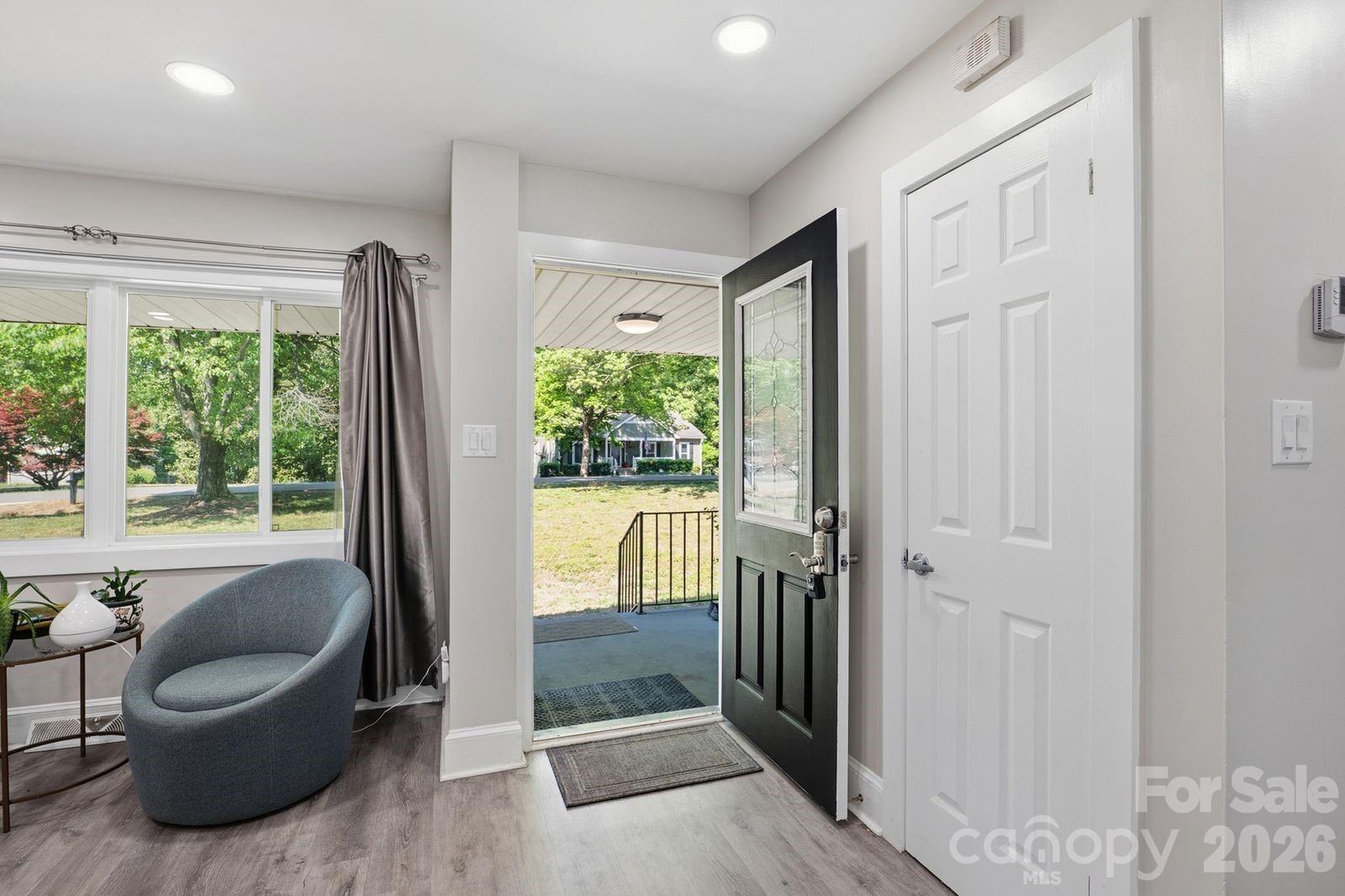 1405 Lakeview Drive, Pineville, NC - photo 3 of 26