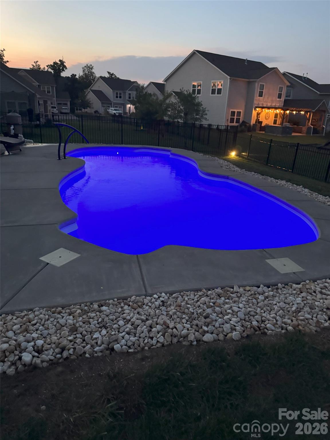 1376 Whistling Lane, York, SC - photo 2 of 29