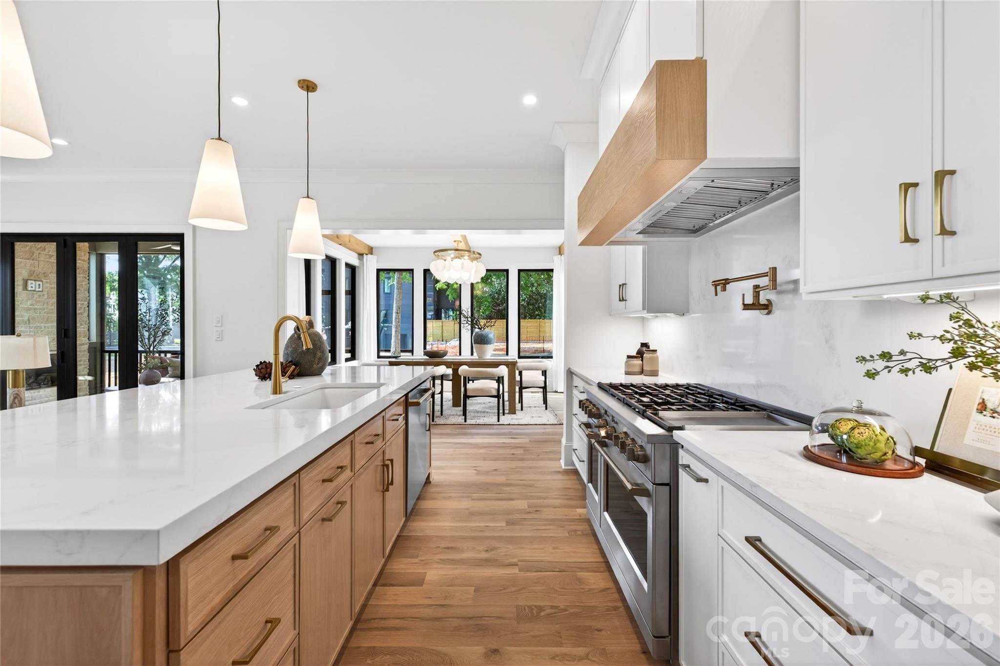 Photo 4 of 709 Bertonley Avenue, Charlotte, NC