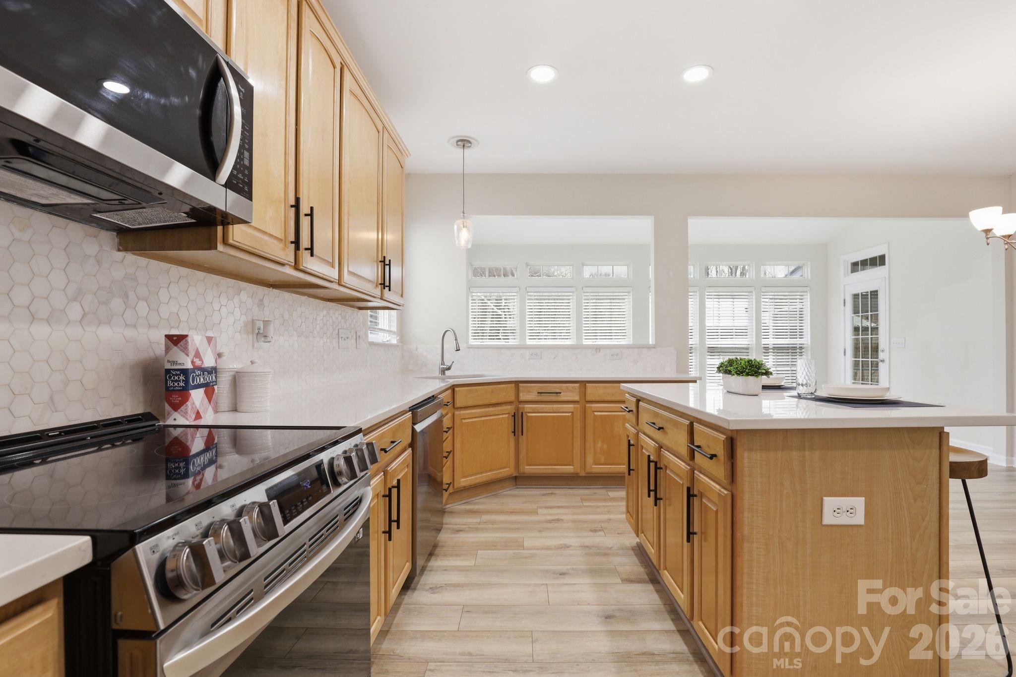 Photo 13 of 3909 Meadow Green Drive, Charlotte, NC