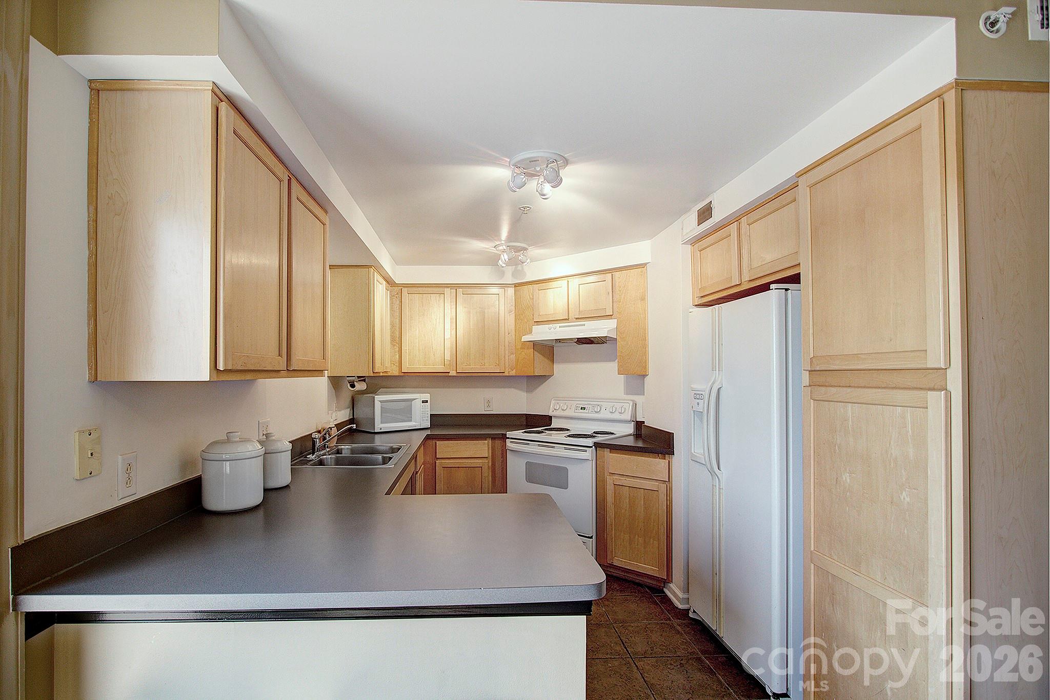 Photo 30 of 718 W Trade Street604, Charlotte, NC