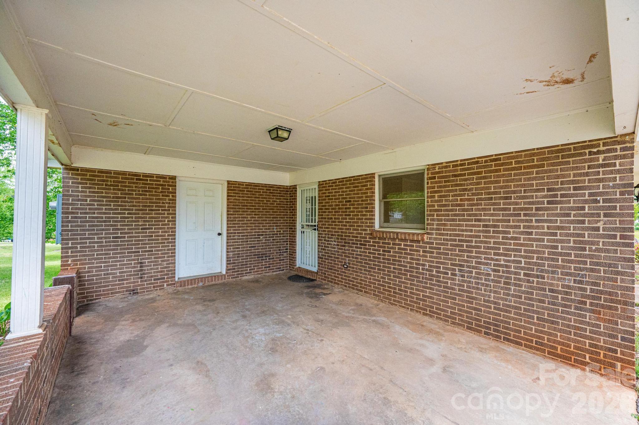 3886 Clay Street, Claremont, NC - photo 12 of 38