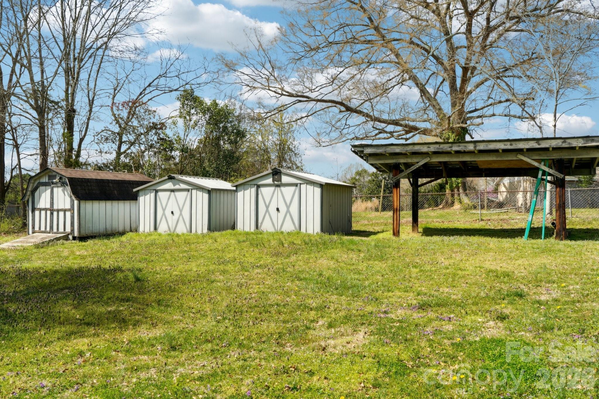 Photo 3 of 839 Oak Grove Road, Kings Mountain, NC