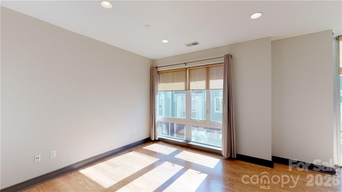 Photo 2 of 2200 Lyndhurst Avenue105, Charlotte, NC