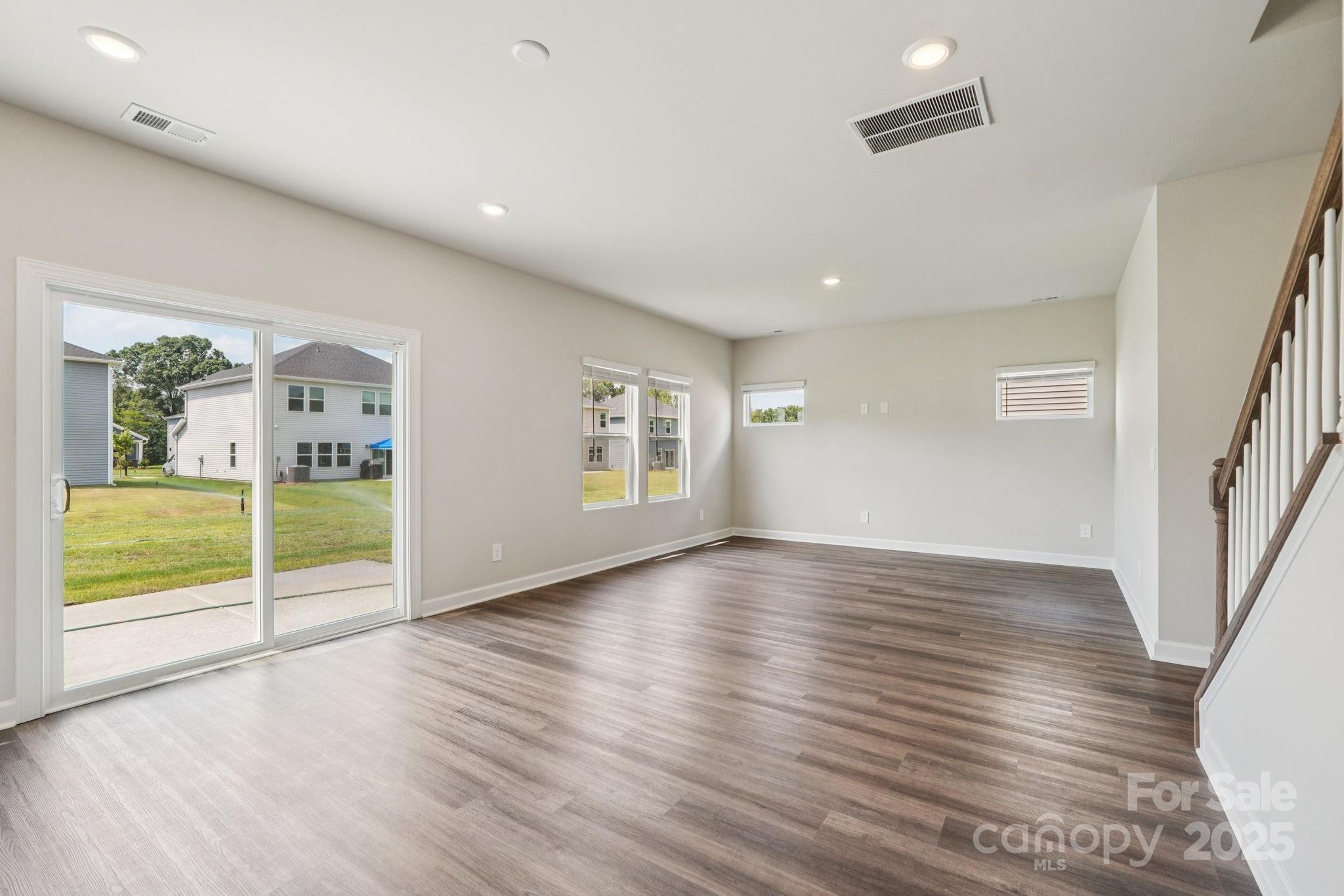 2073 Sunflower Circle, Newton, NC - photo 5 of 23