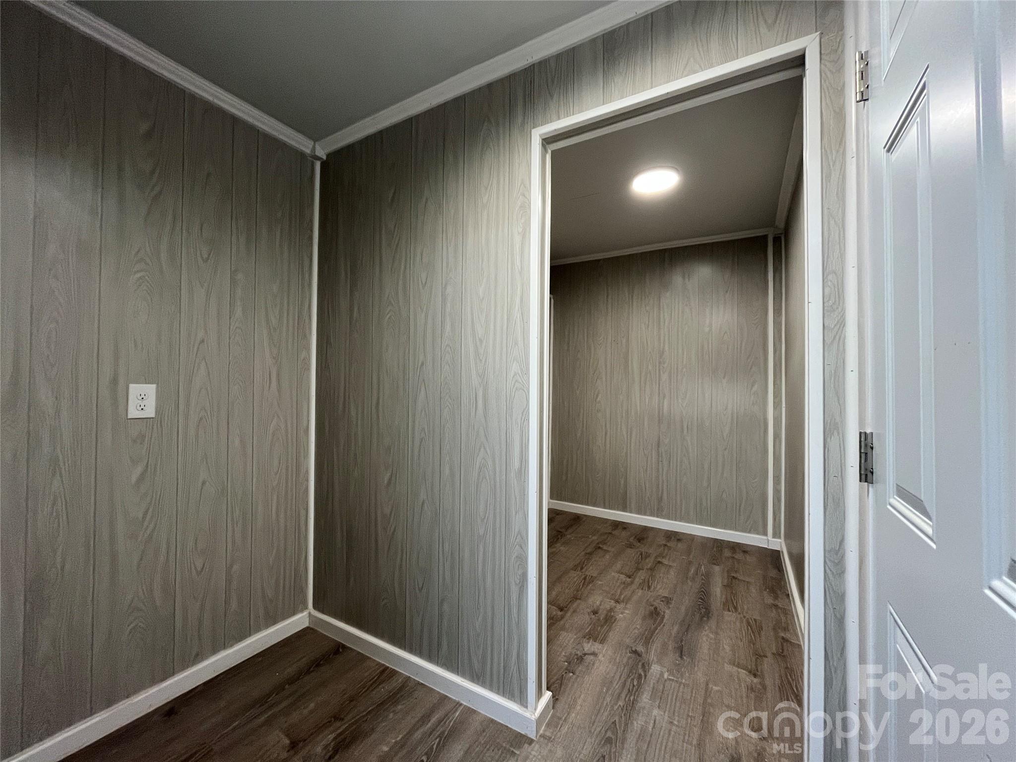 4723 Linden Street, Columbia, SC - photo 8 of 9
