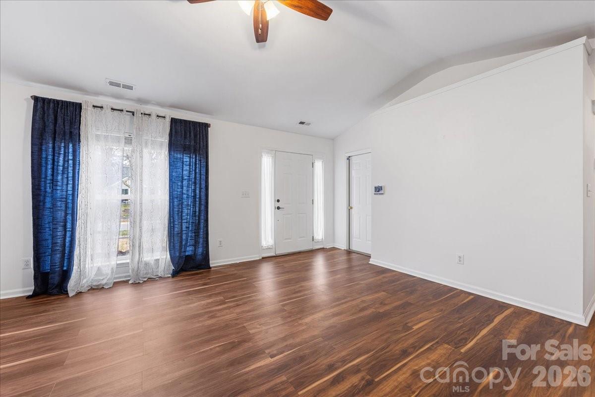 Photo 3 of 14242 Carolina Forest Court, Charlotte, NC