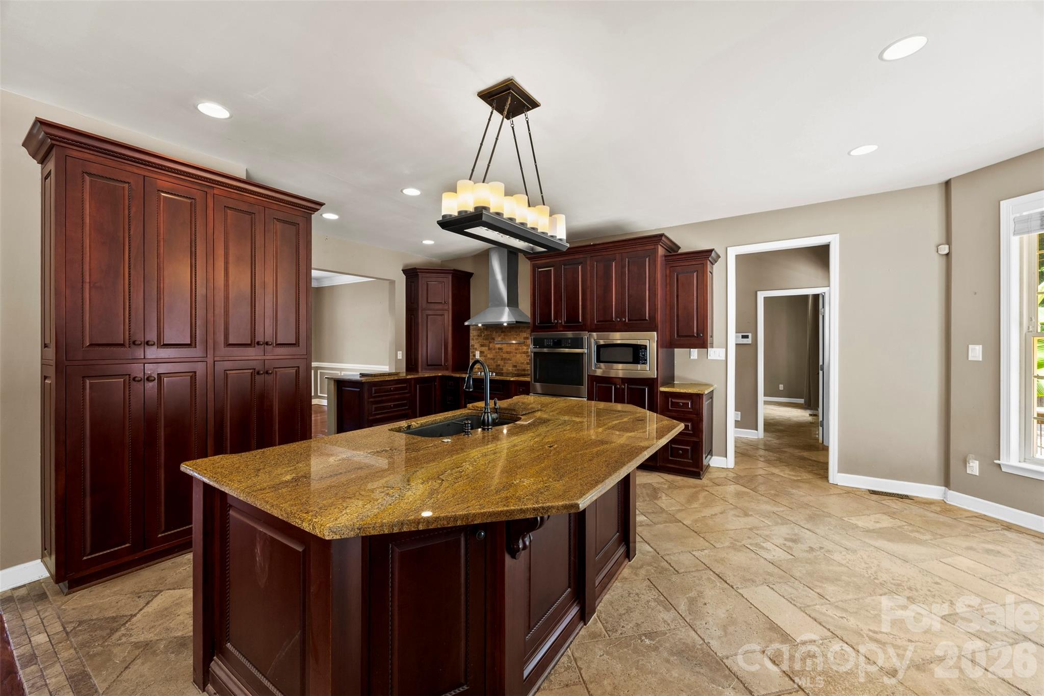 6520 Hollow Oak Drive, Mint Hill, NC - photo 13 of 45