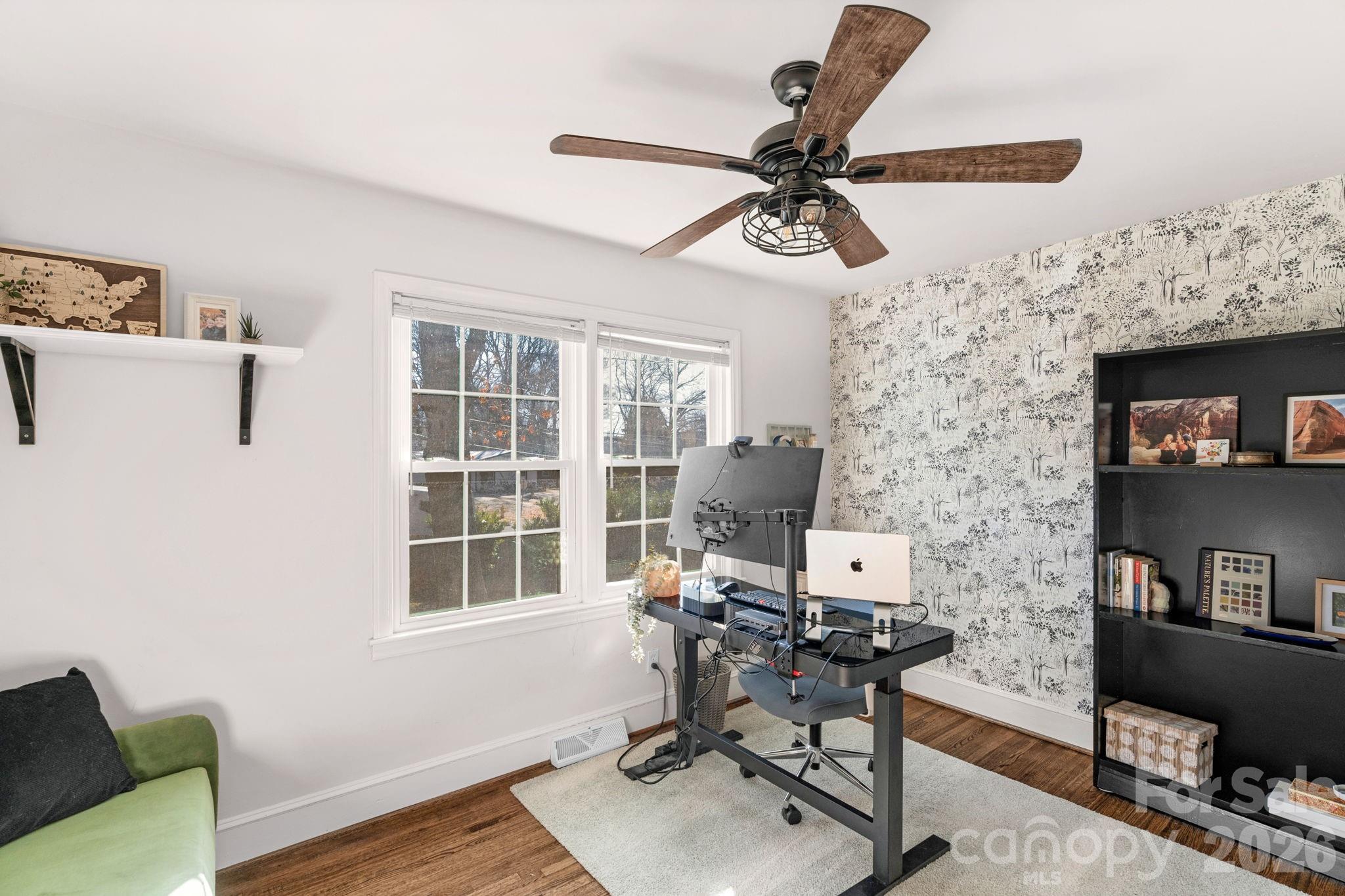 6038 Netherwood Drive, Charlotte, NC - photo 16 of 42