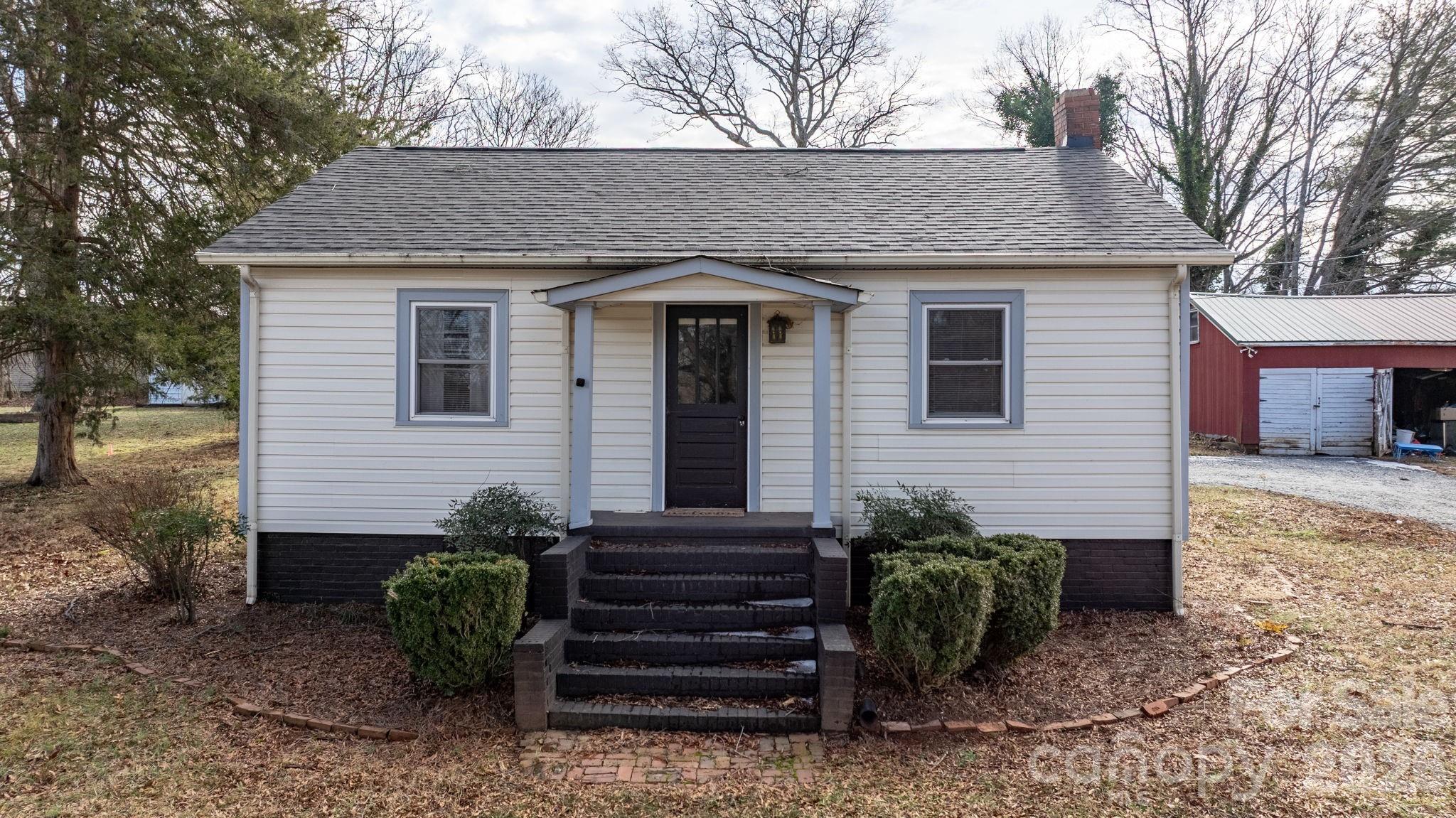 116 Barnes Lane, Stony Point, NC - photo 7 of 41