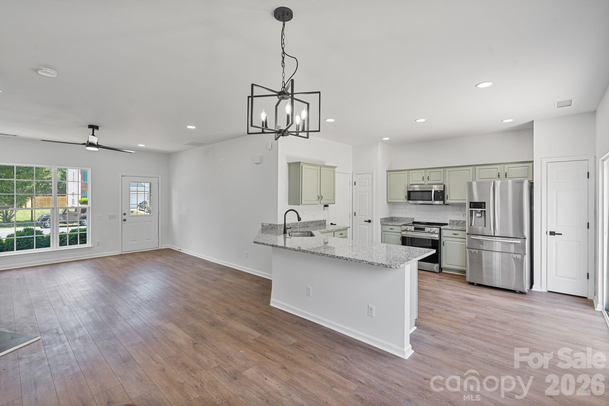 Photo 15 of 10410 Roundleaf Drive, Charlotte, NC