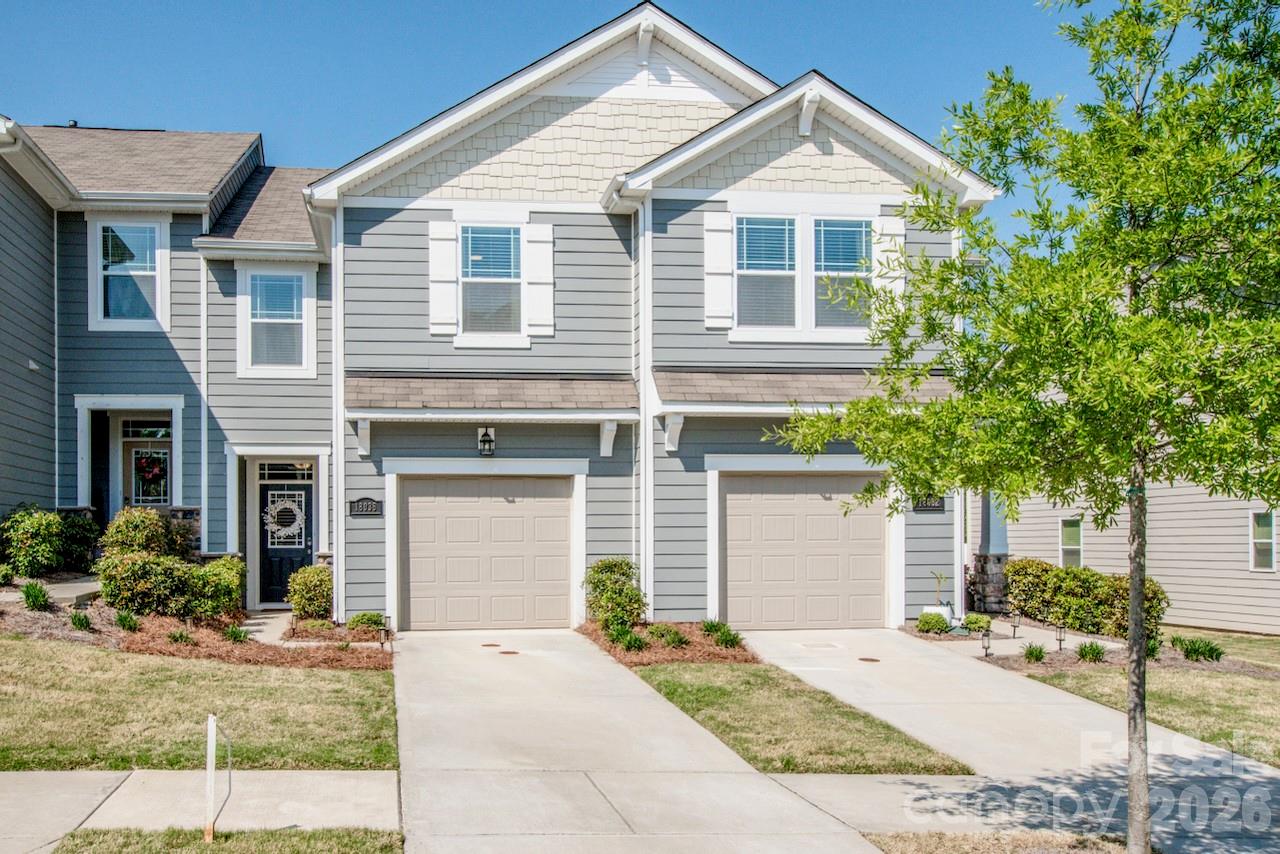 18036 Pear Hawthorne Drive, Huntersville, NC