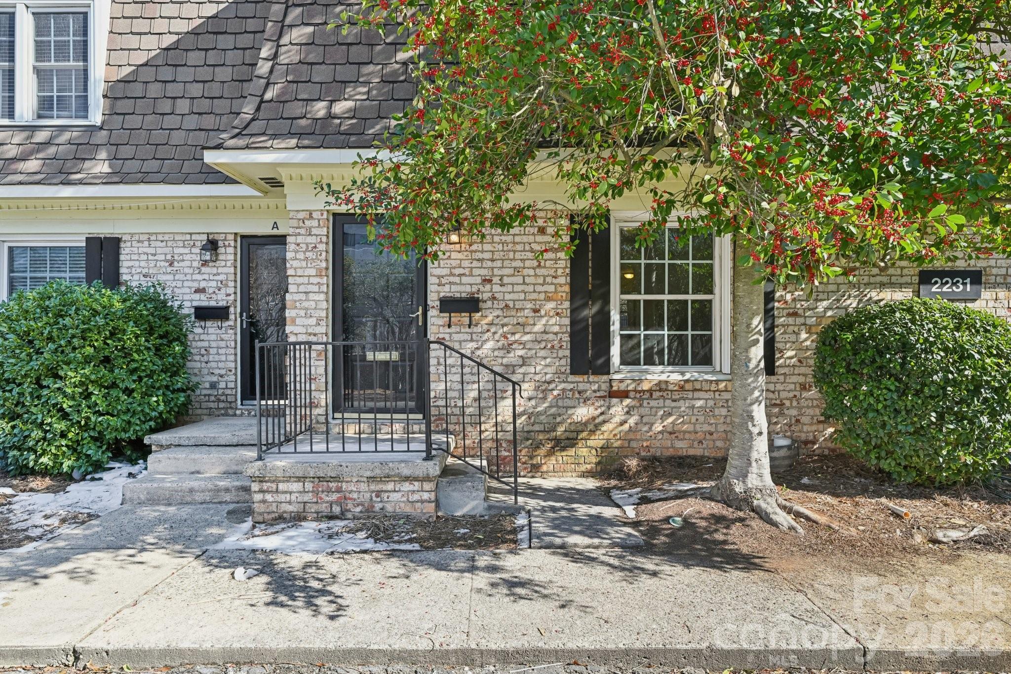 Photo 2 of 2231 Rexford RoadB, Charlotte, NC