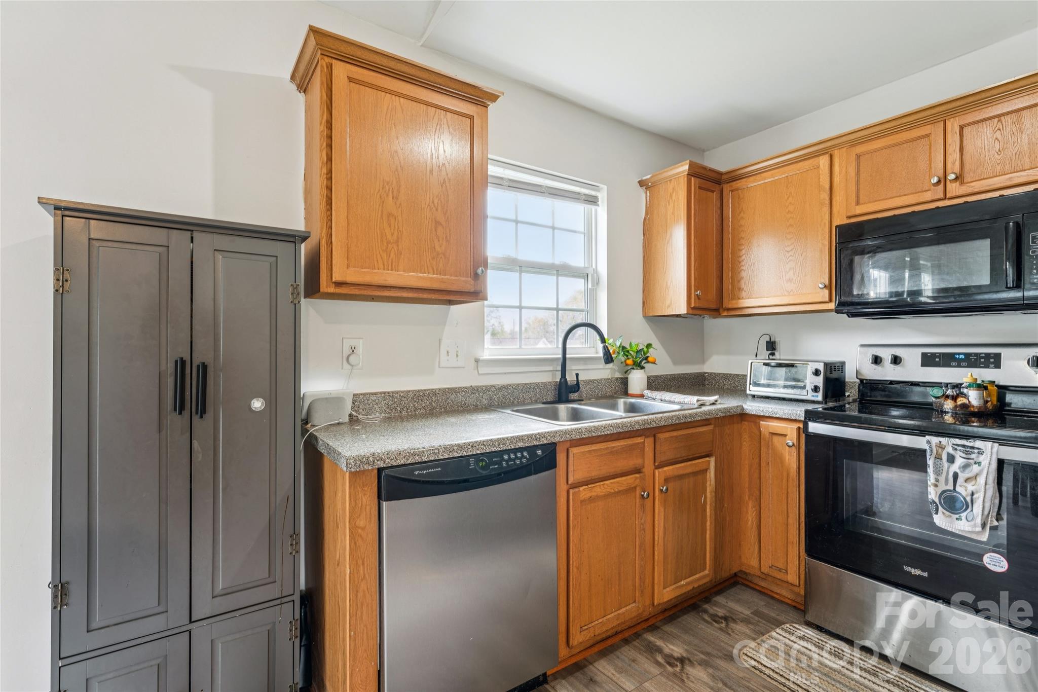 115 S Beaver Street, Landis, NC - photo 5 of 16