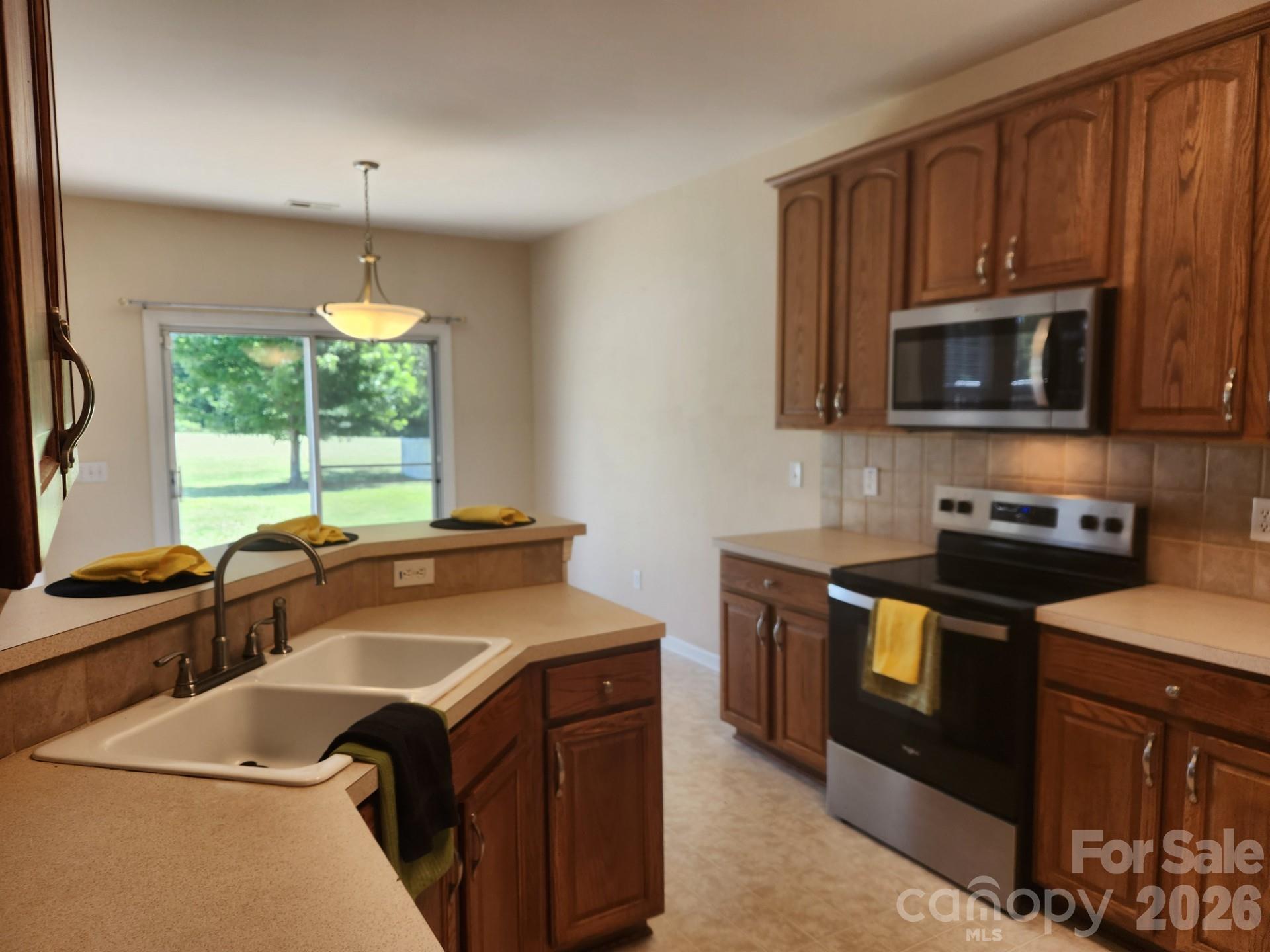 Photo 4 of 10118 Alvarado Way, Charlotte, NC