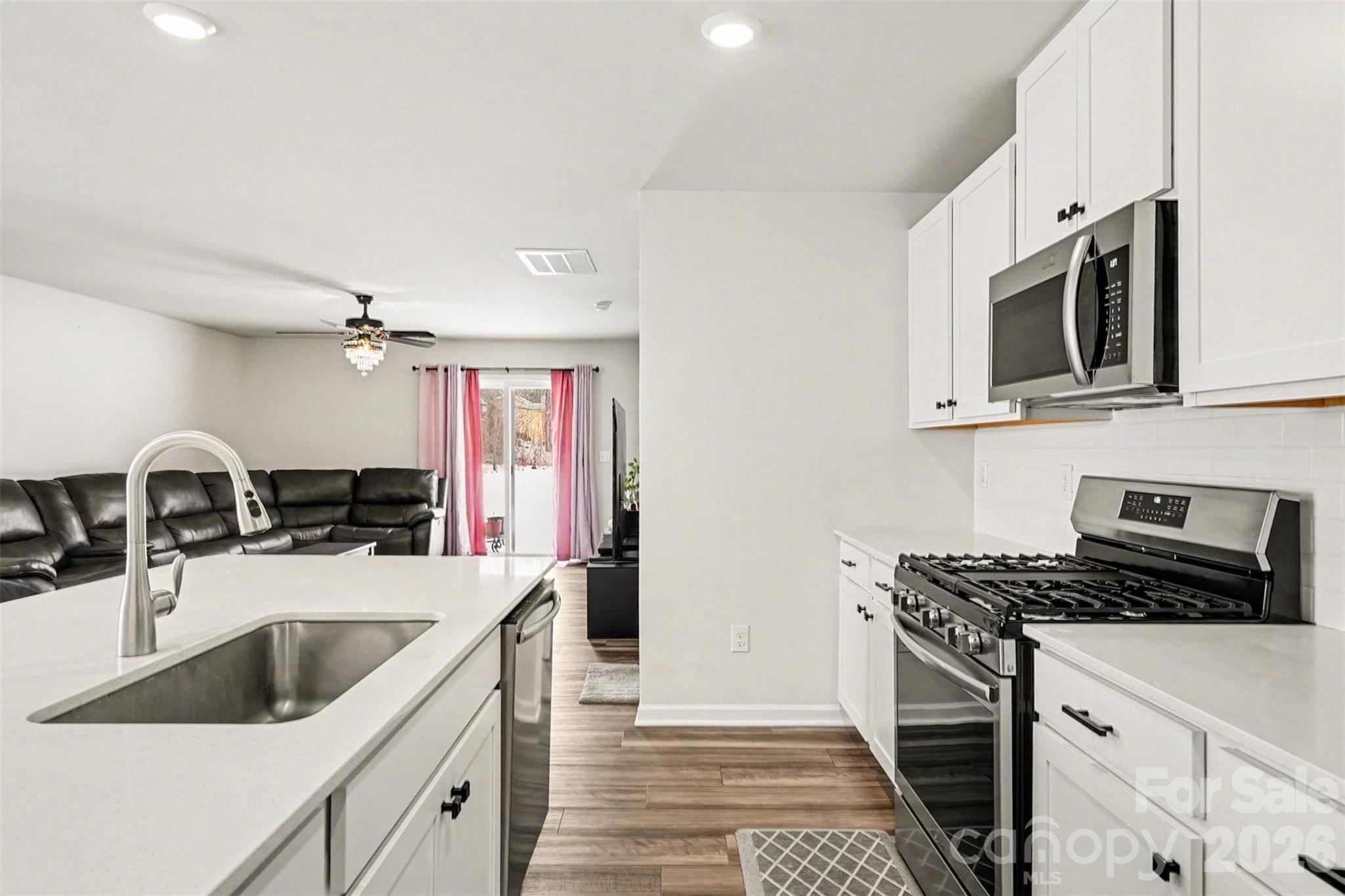 Photo 11 of 10136 Chatham Run Lane, Charlotte, NC