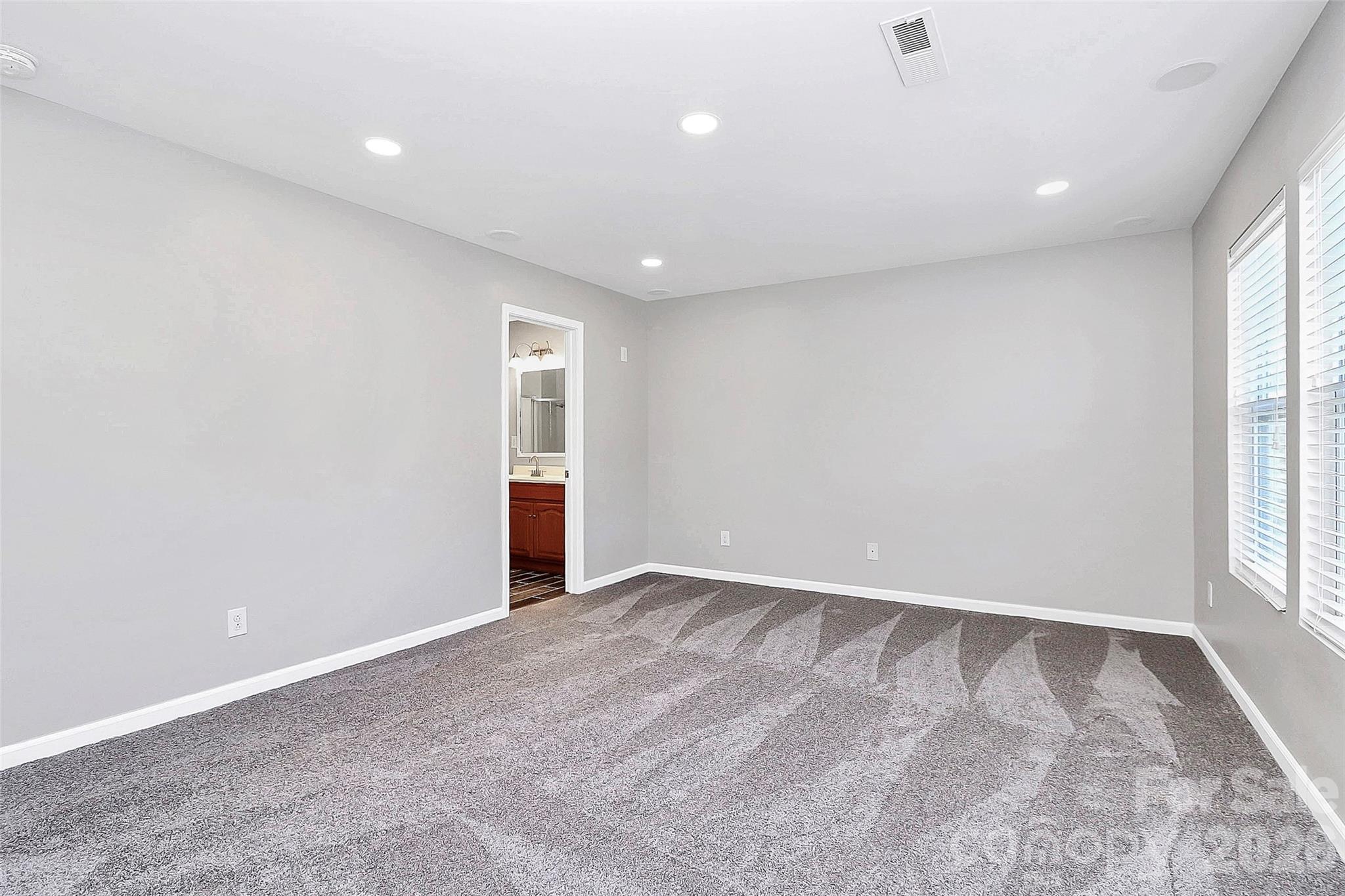 Photo 30 of 15705 Lakepoint Forest Drive, Charlotte, NC