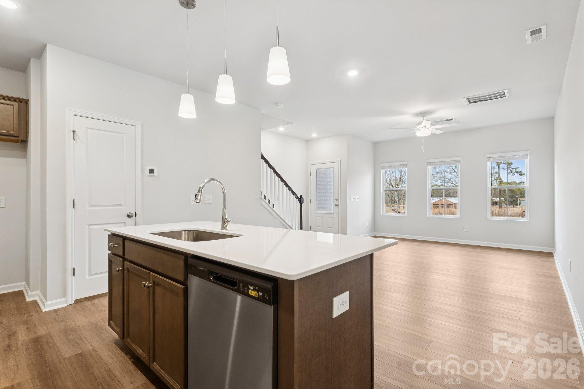 Photo 3 of 4750 Lakeview Road, Charlotte, NC