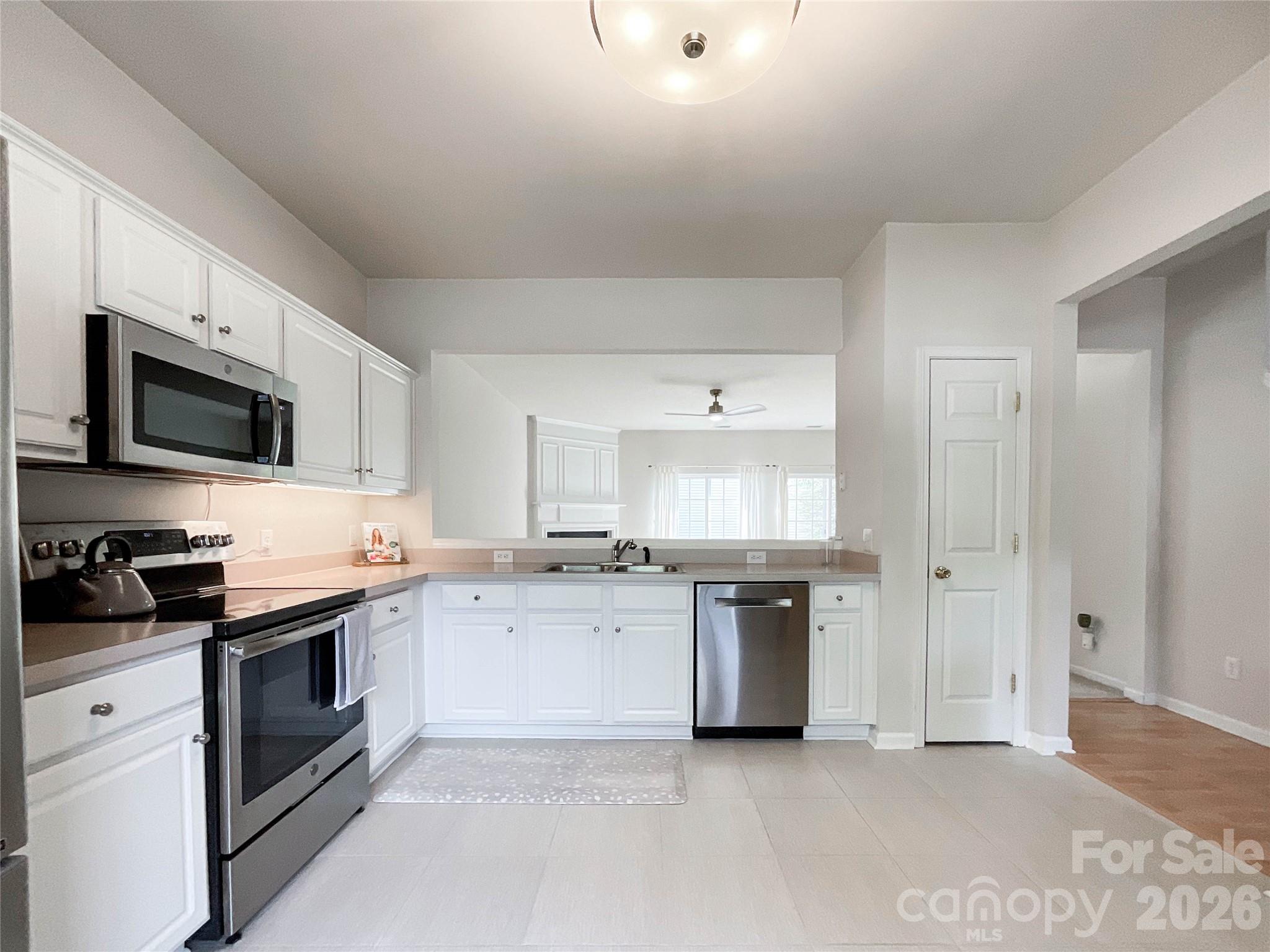 Photo 13 of 6876 Rothchild Drive, Charlotte, NC