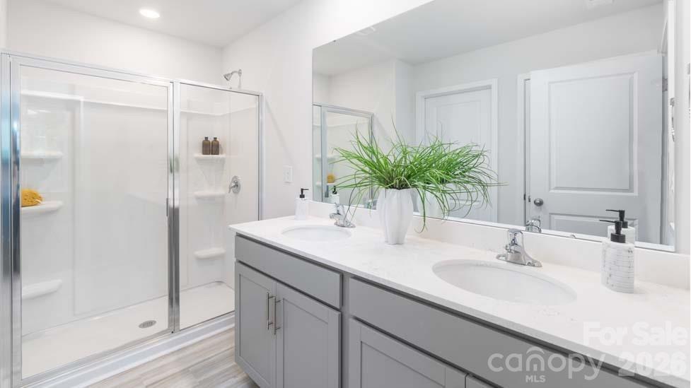 Photo 17 of 5126 Shallow Brook Drive, Charlotte, NC