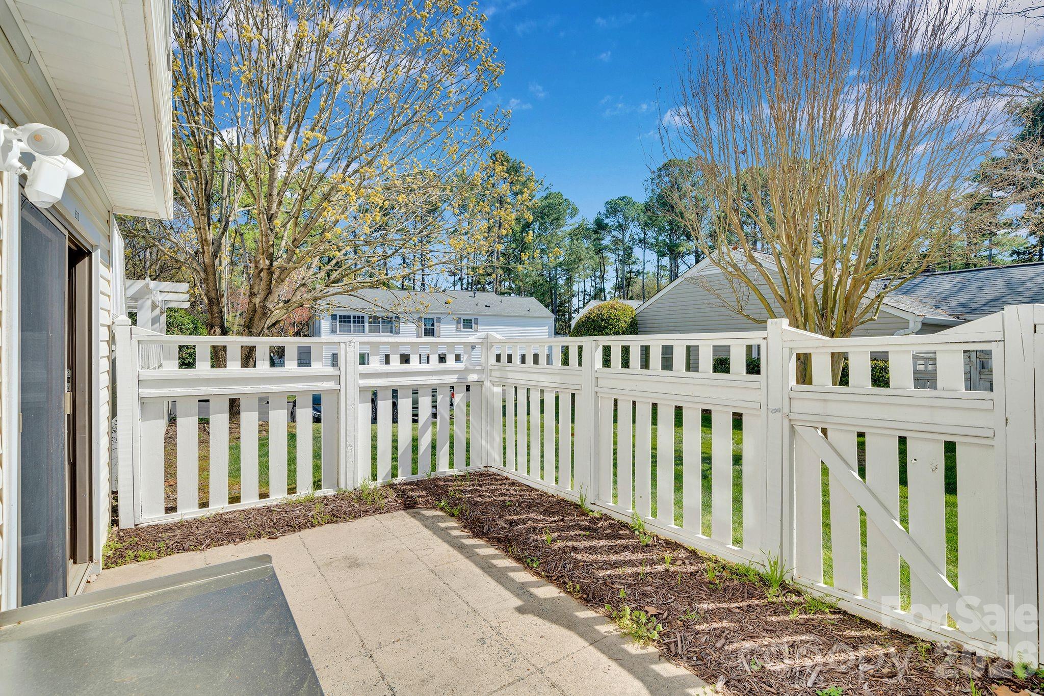 Photo 30 of 8510 Castle Pine Court, Charlotte, NC
