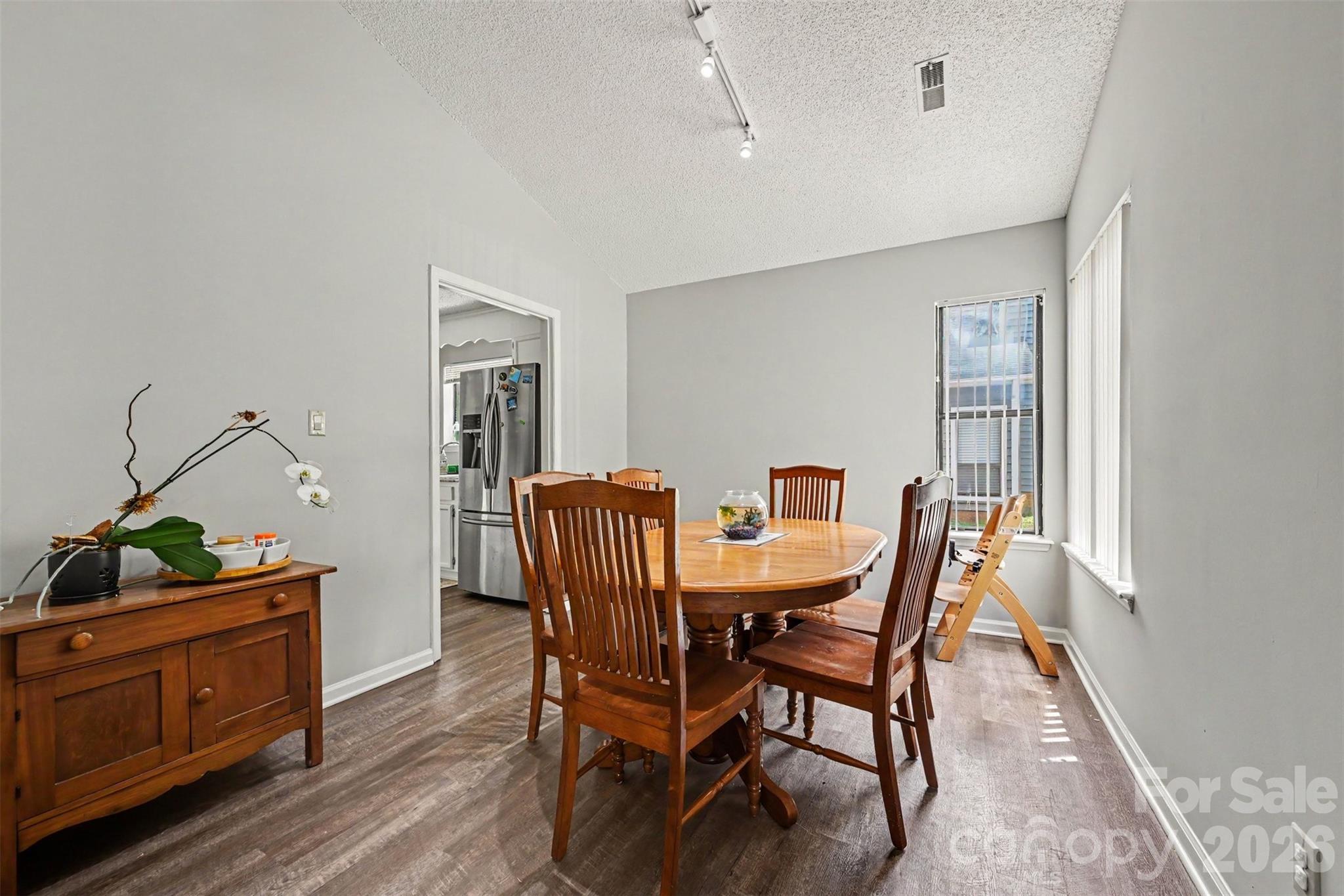 Photo 9 of 611 Mattingwood Drive, Charlotte, NC