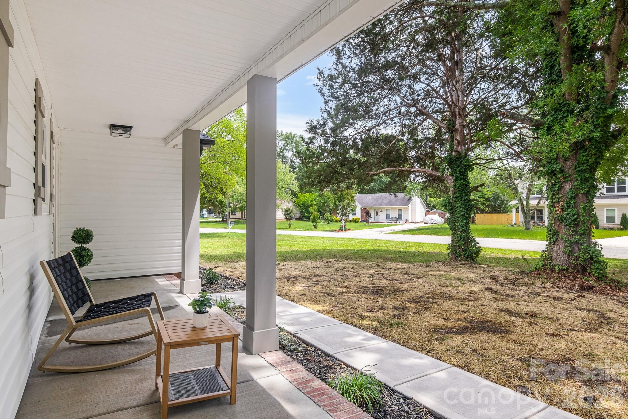 Photo 6 of 12101 Charing Grove Lane, Charlotte, NC