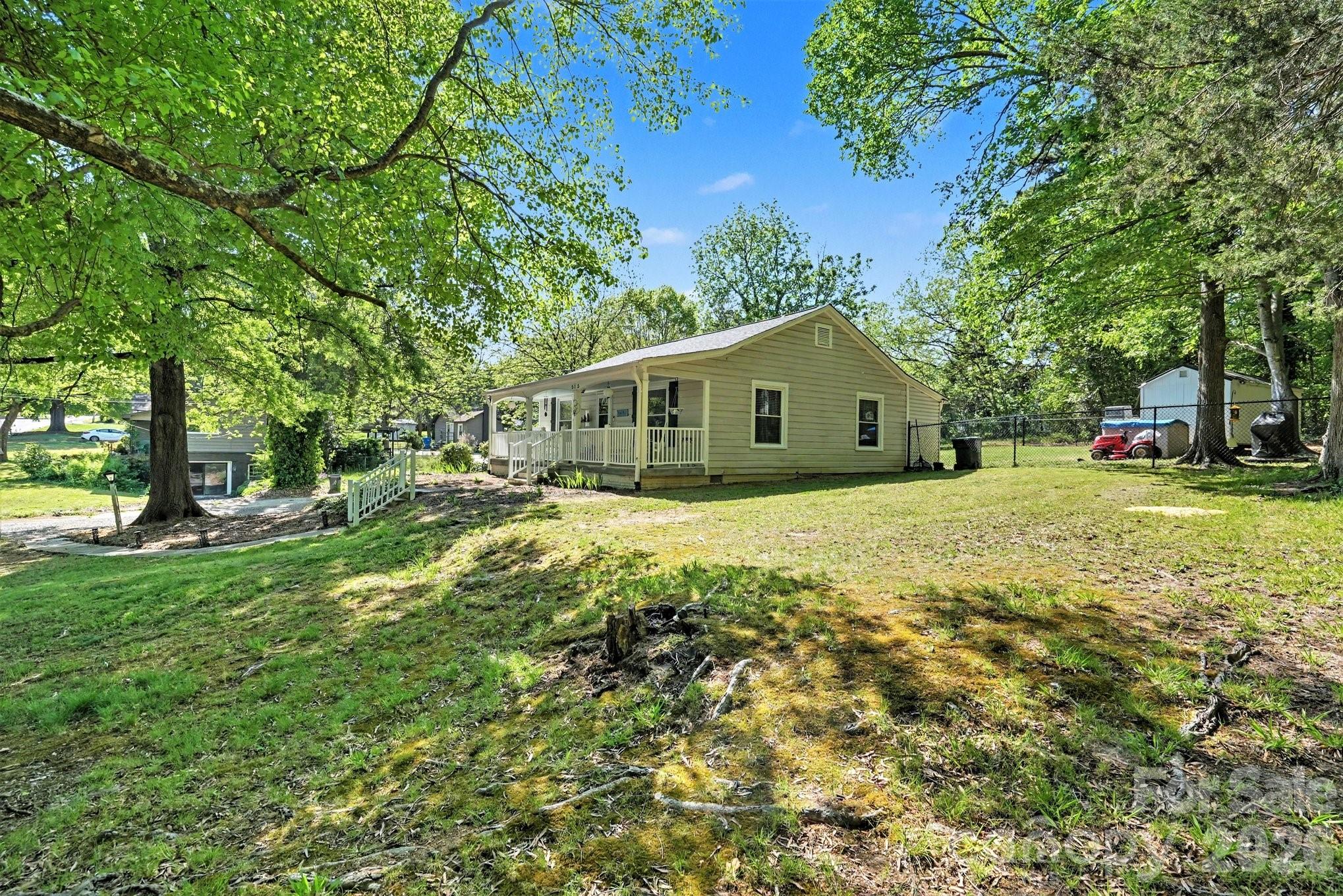 515 N Chapel Street, Landis, NC - photo 3 of 26