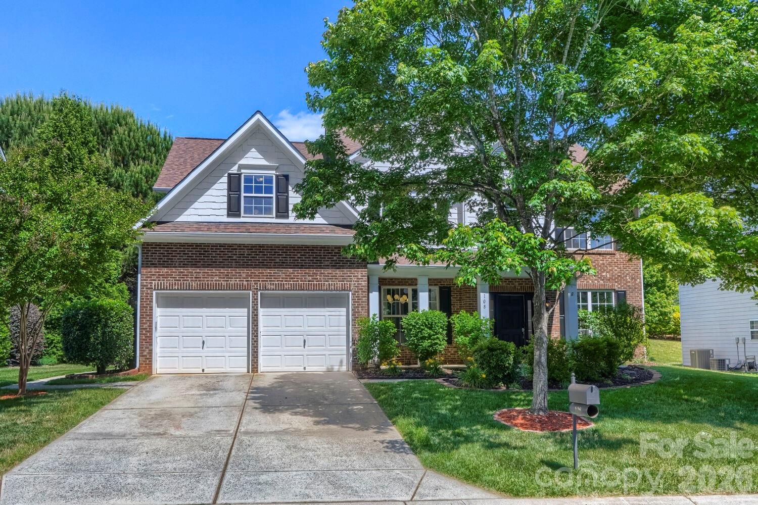 Photo 2 of 108 Runningdeer Drive, Mooresville, NC