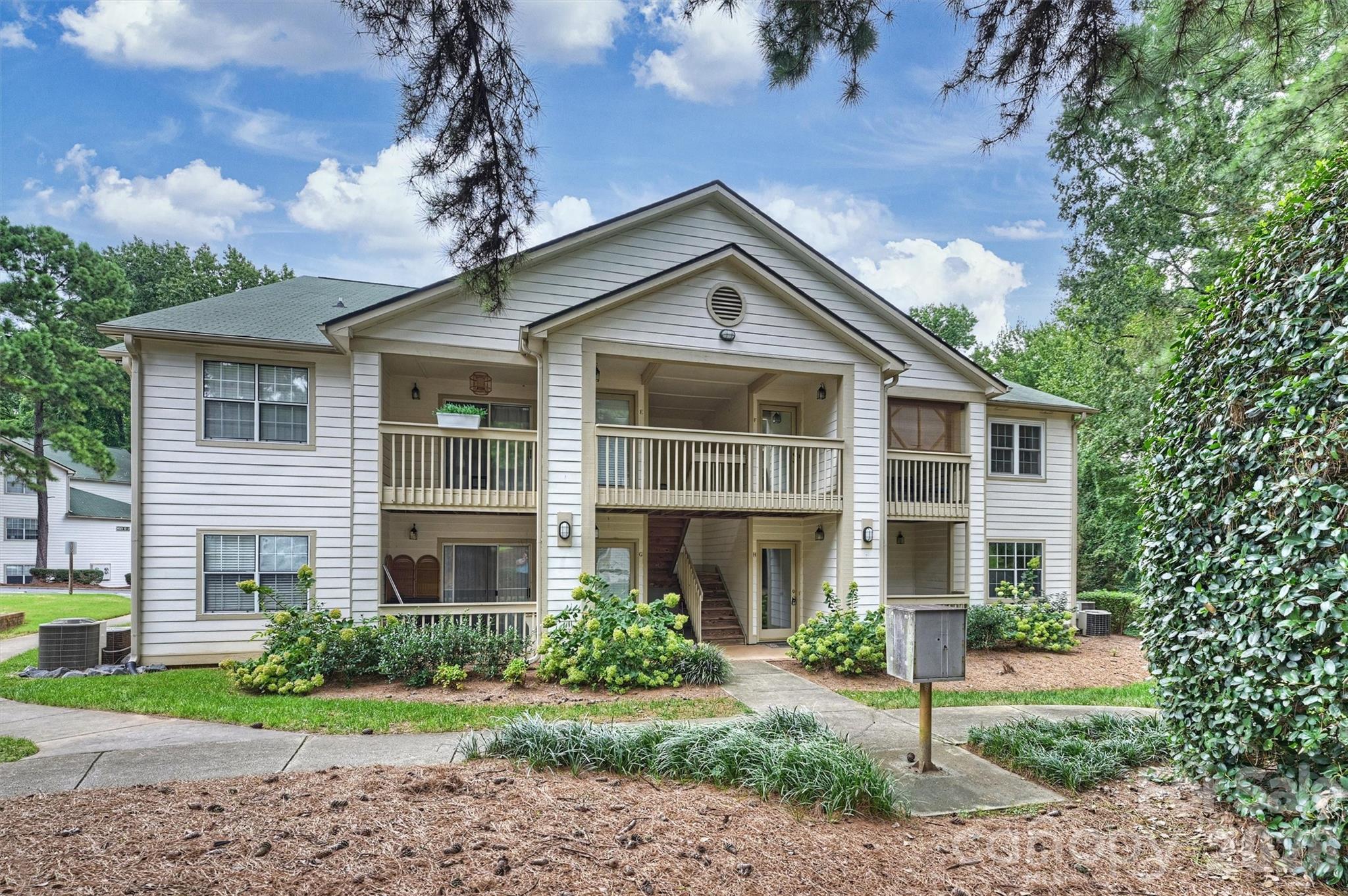 Home for sale at 1031 Churchill Downs CourtH, Charlotte, NC — photo 1 of 23