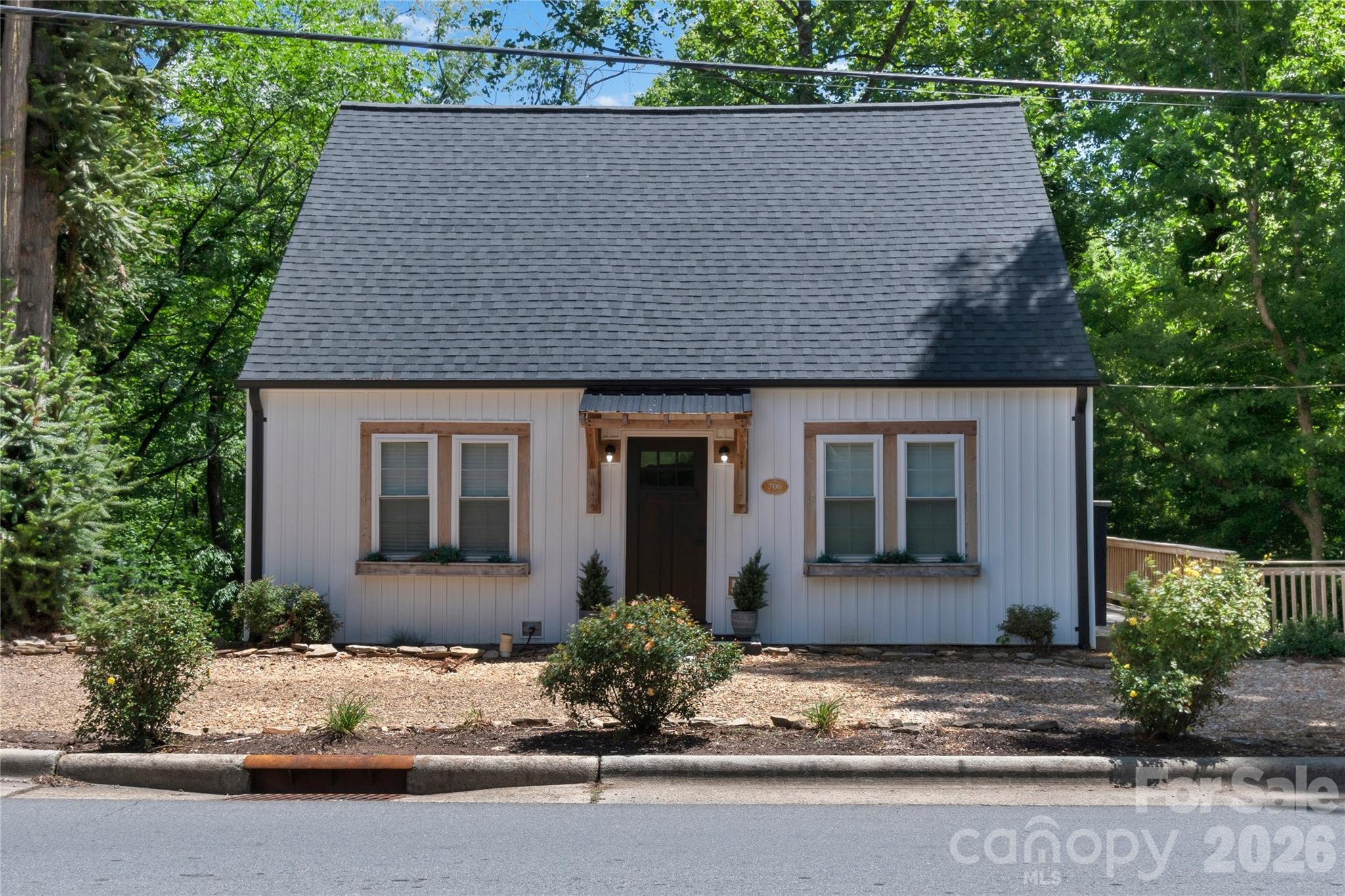 706 Elk Spur Street, Elkin, NC