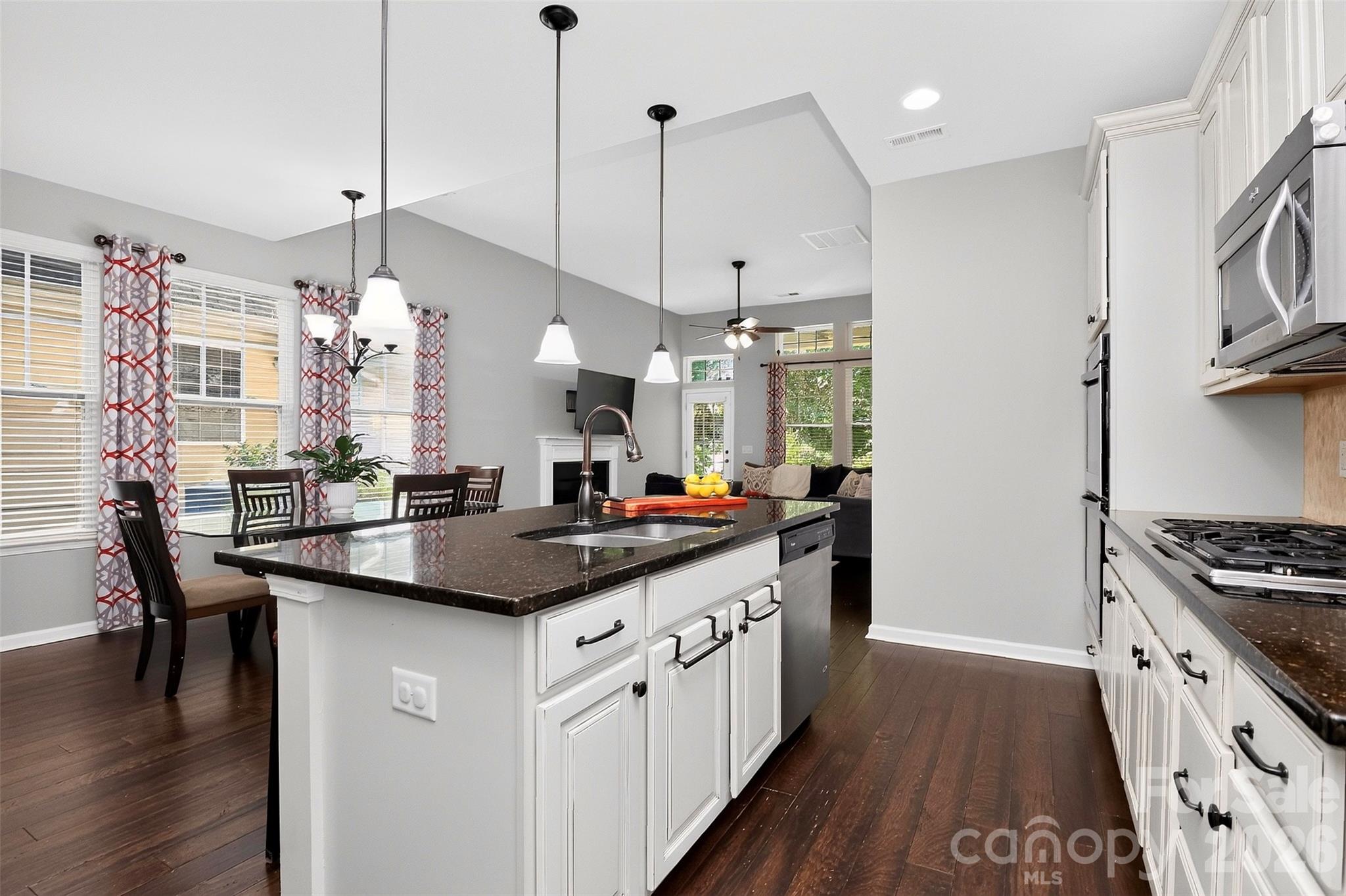 Photo 10 of 4540 Blackmuir Wood Circle, Charlotte, NC