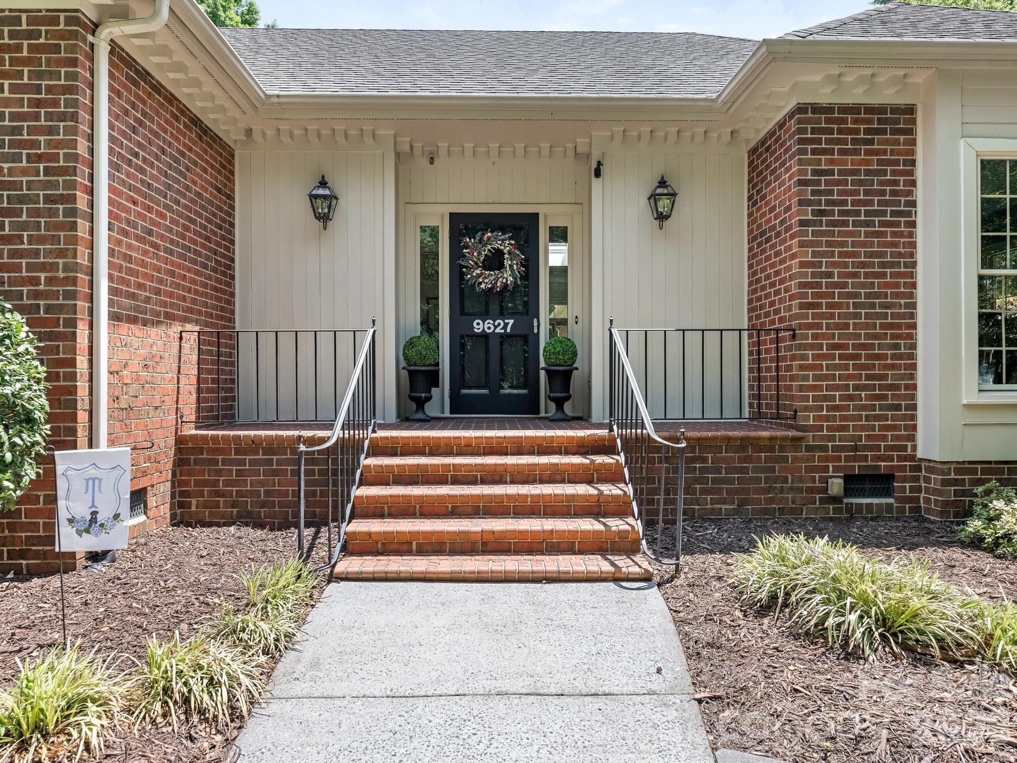 Photo 3 of 9627 Penshurst Trace, Charlotte, NC