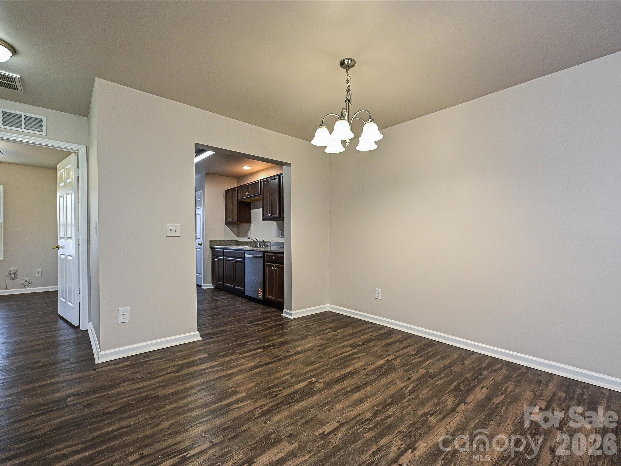 Photo 3 of 362 E Mills Avenue, Mooresville, NC