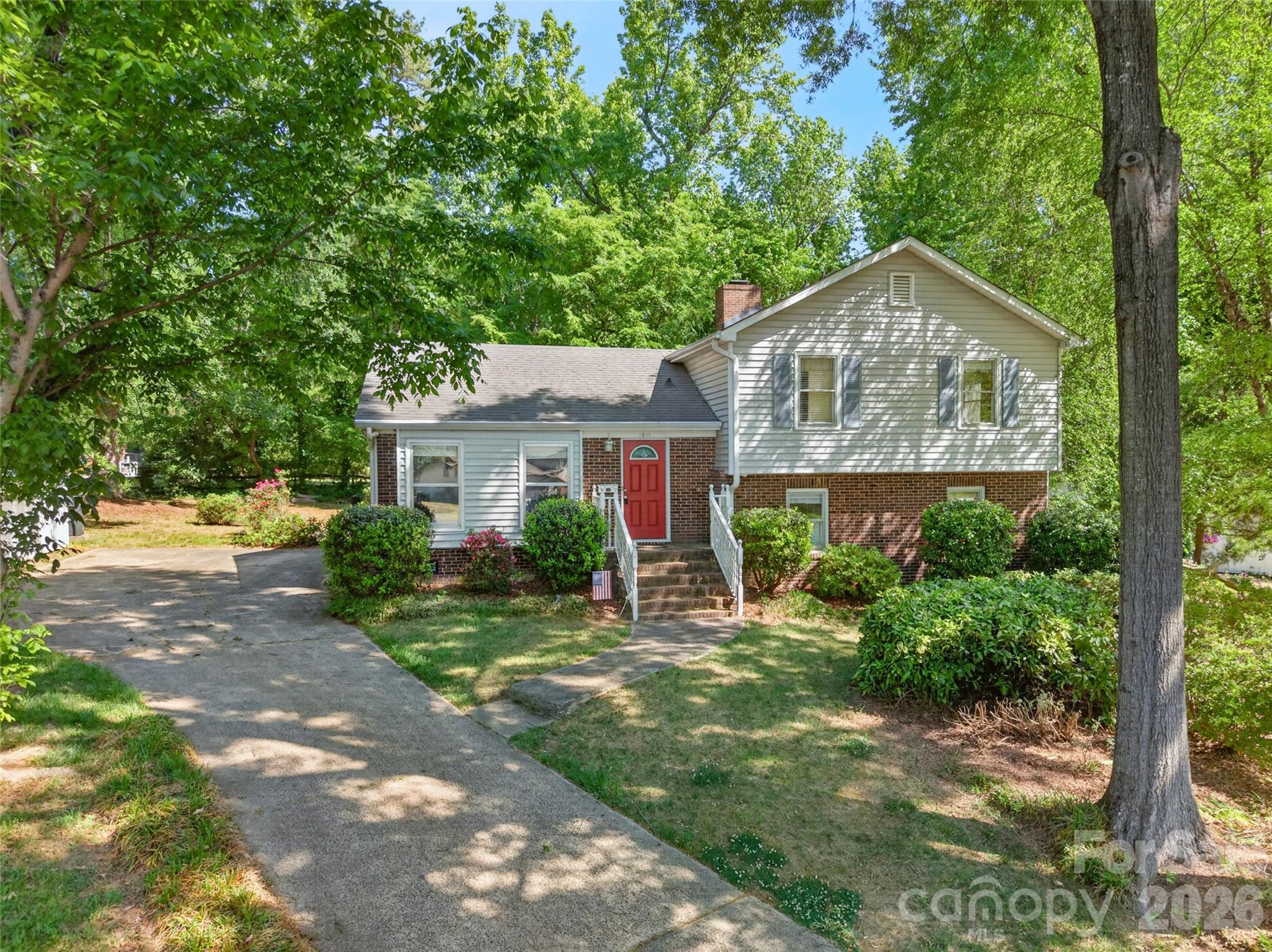 Photo 4 of 1511 Ormsby Court, Charlotte, NC