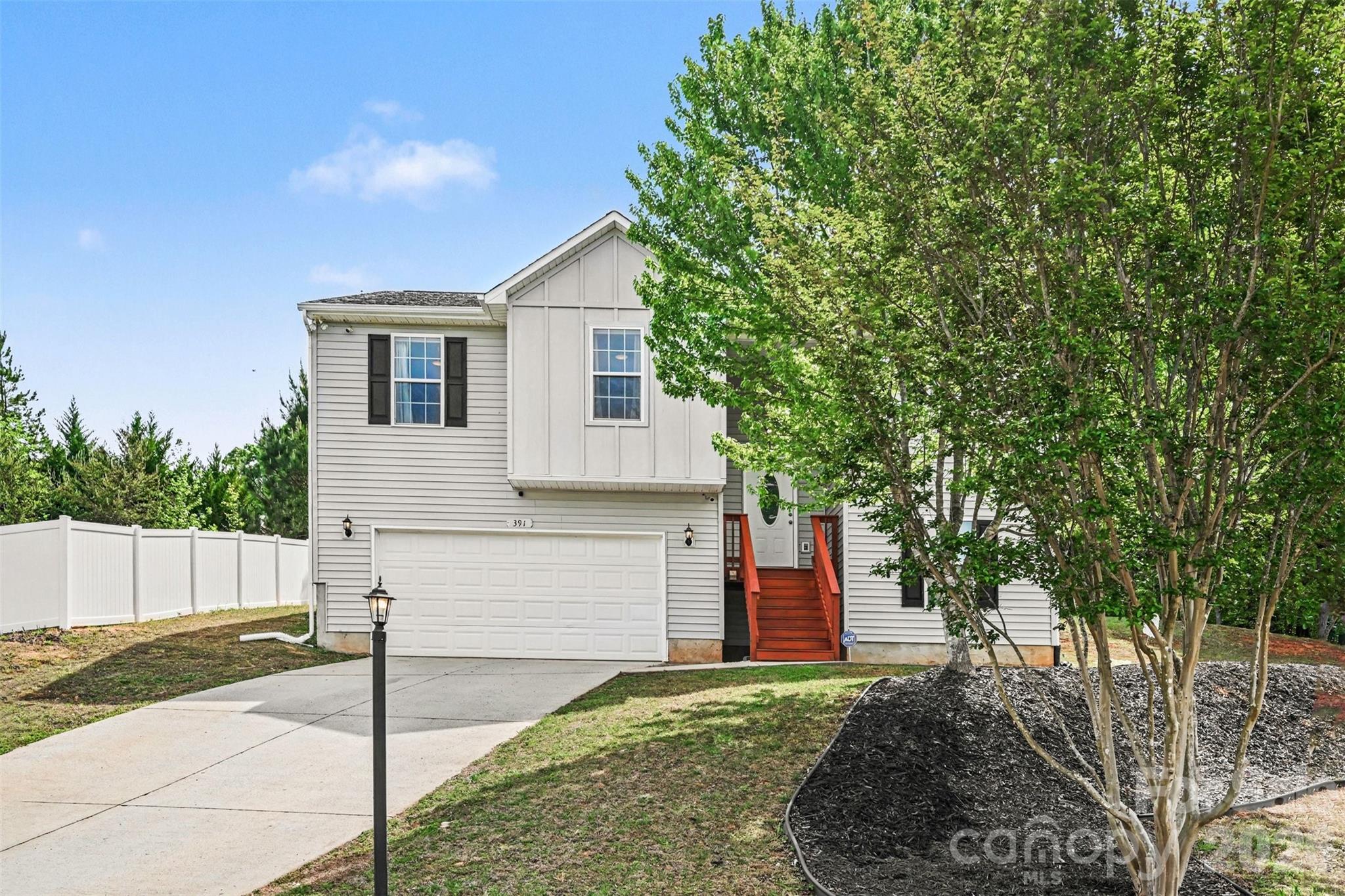 391 Lone Tree Lane, Clover, SC