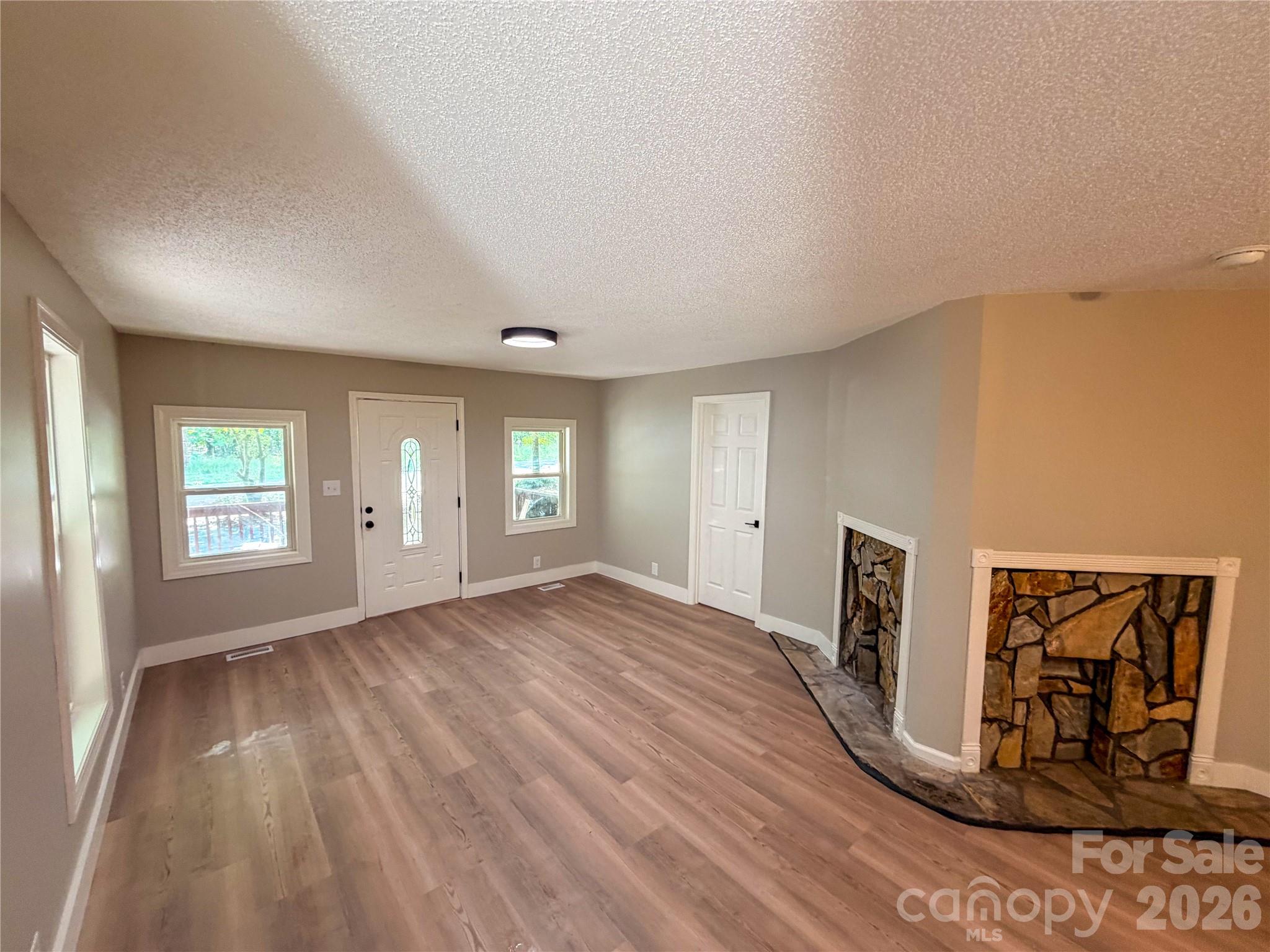 Photo 3 of 3910 Oakwood Circle, Iron Station, NC
