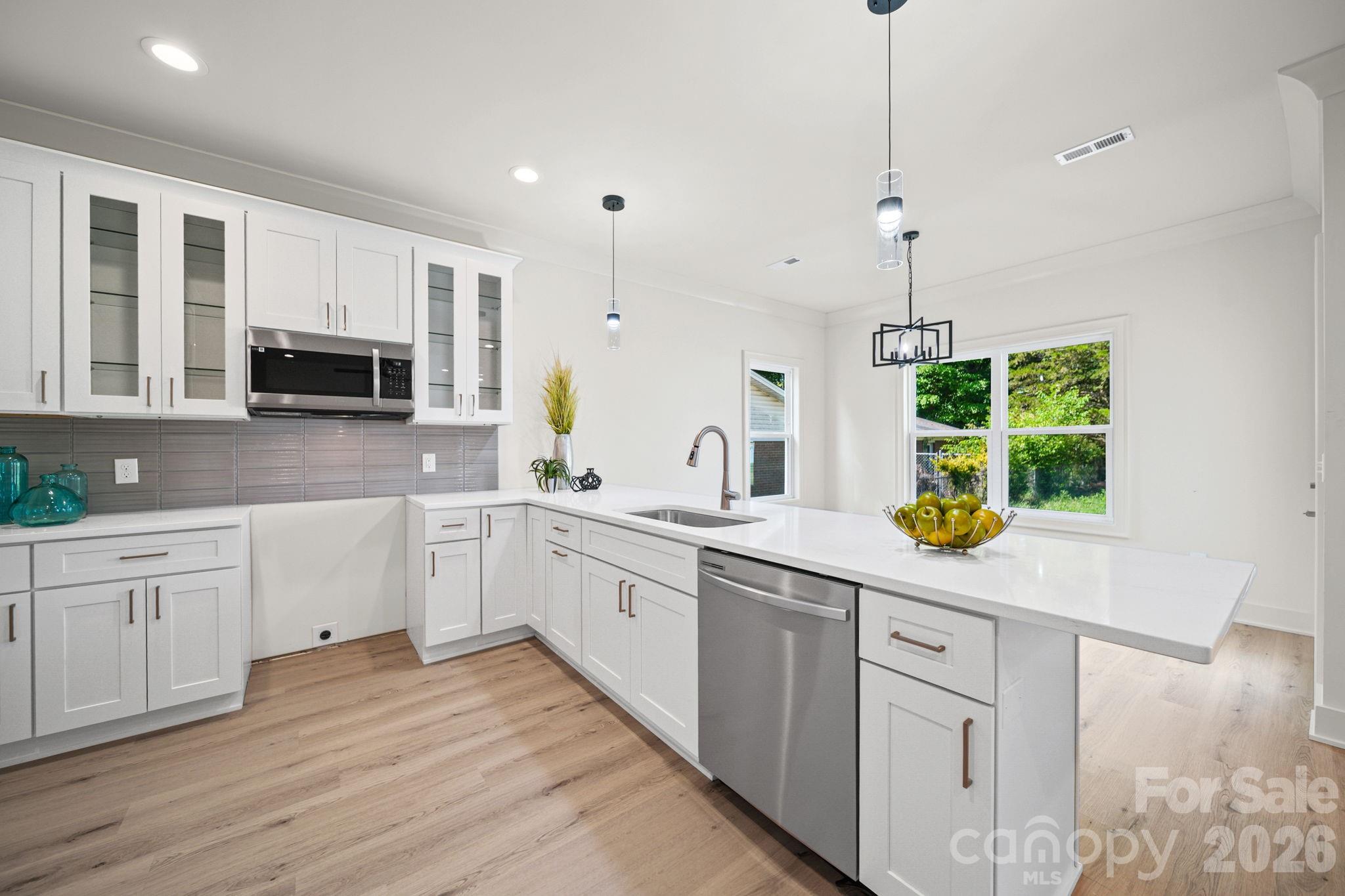 Photo 3 of 1701 Byrum Street, Charlotte, NC