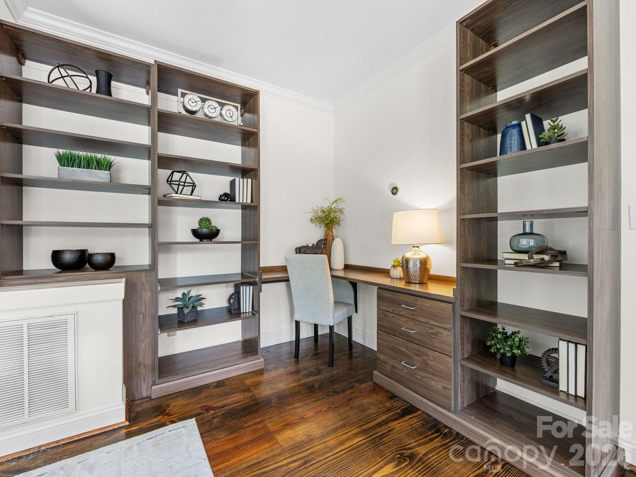Photo 7 of 5619 Mountain Point Lane, Charlotte, NC