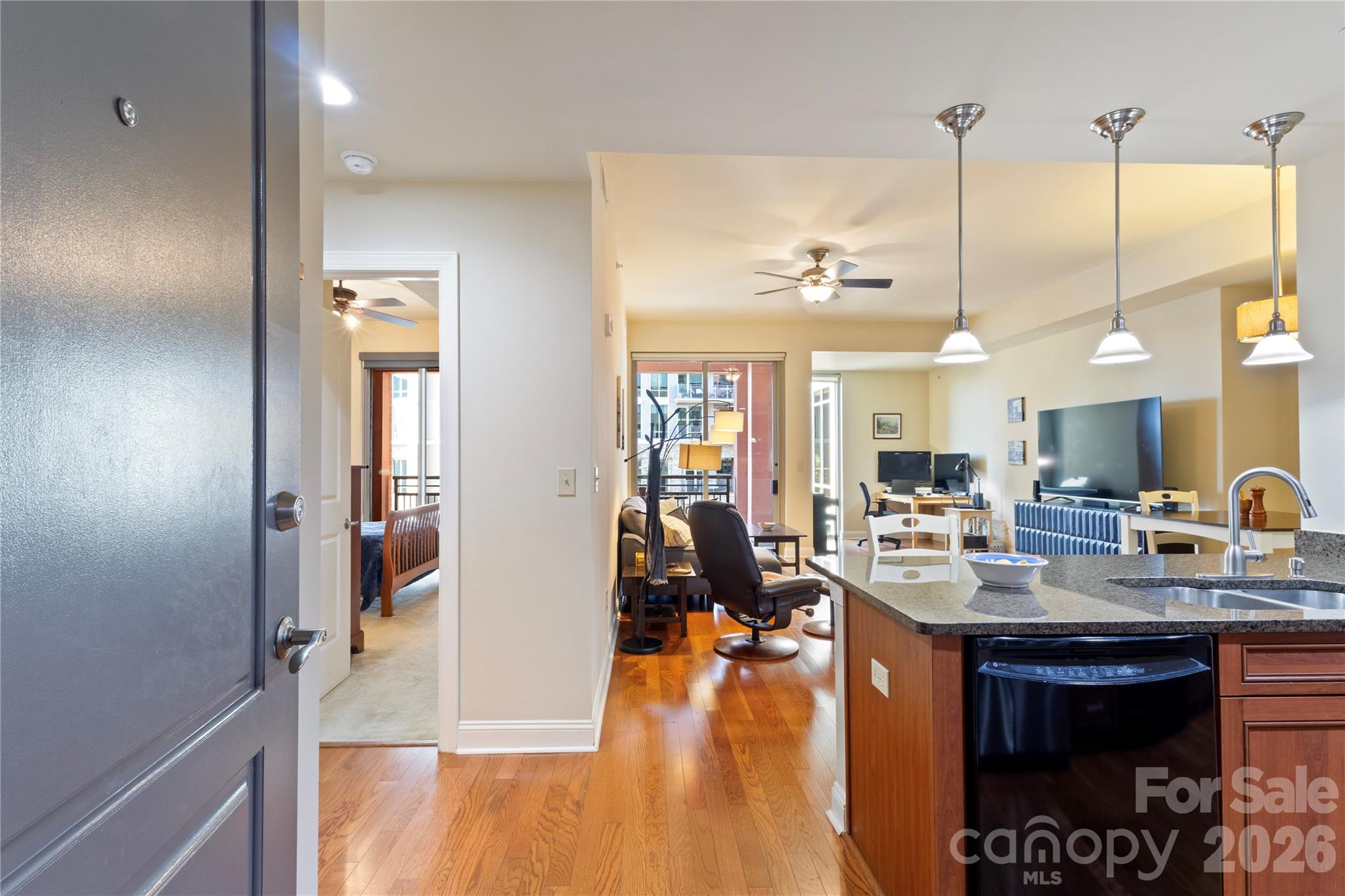 Photo 5 of 701 Royal Court603, Charlotte, NC